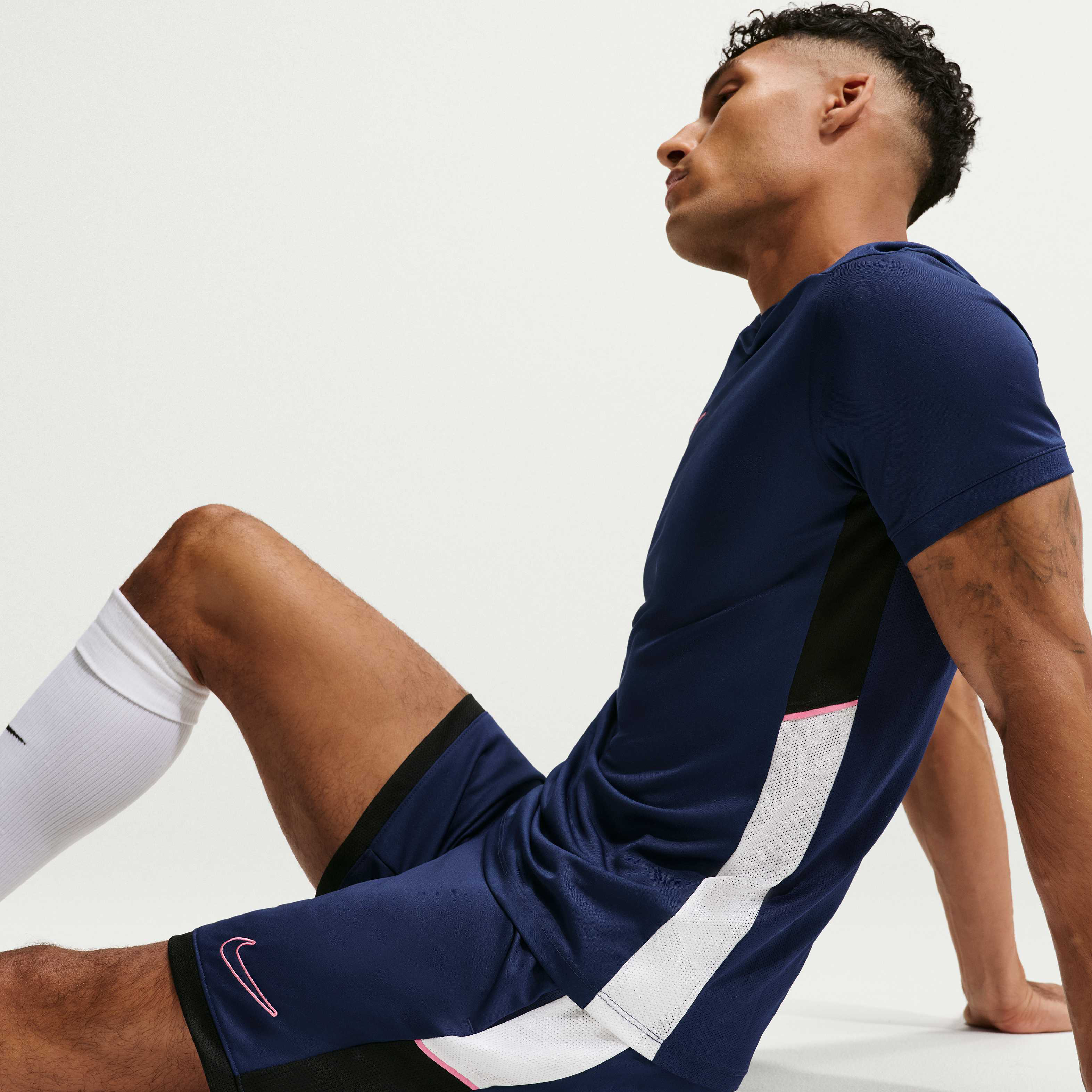 Buy Nike Academy Men's Nike Dri-FIT Football Shorts - Blue Void/White ...