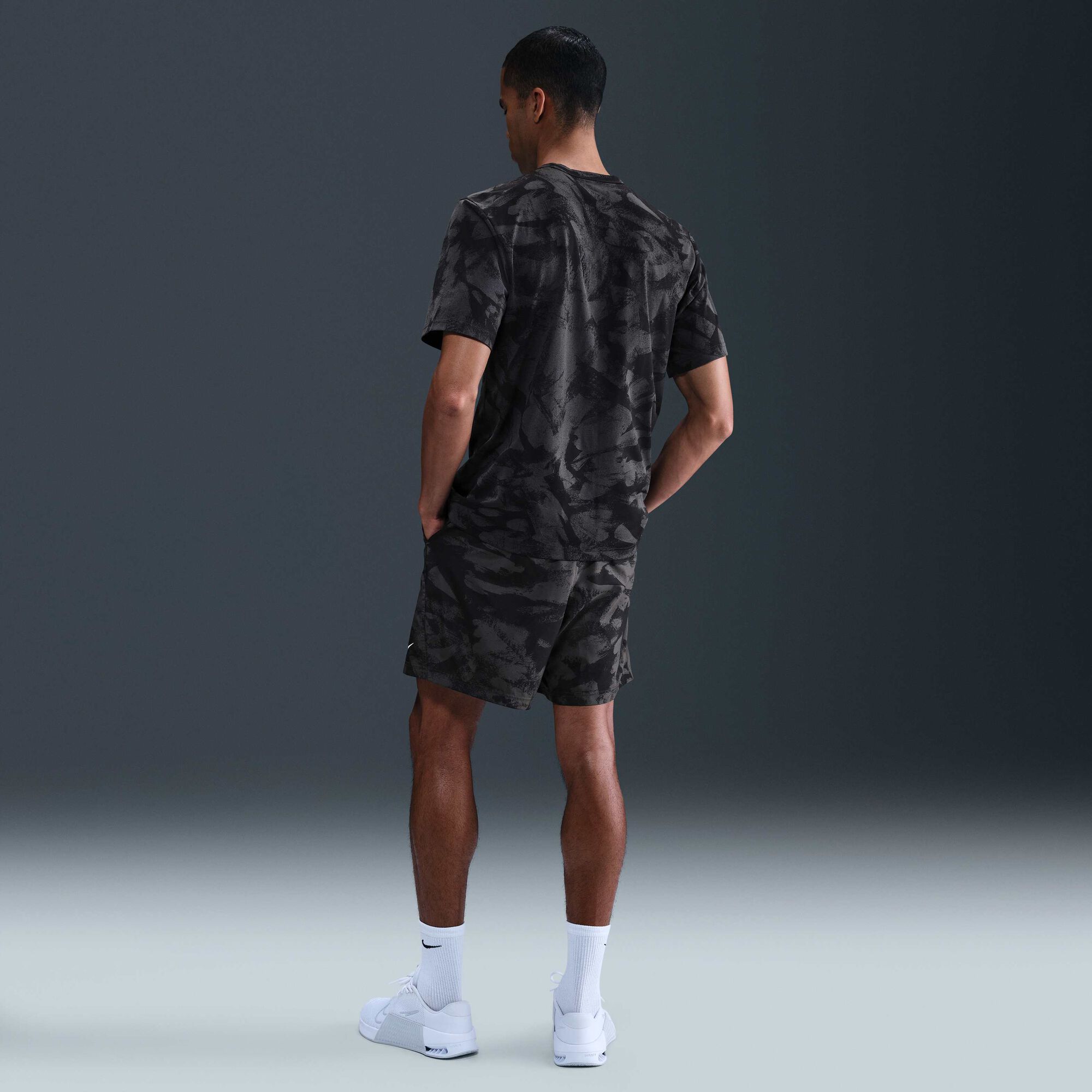 Buy Nike Hyverse Men's Dri-FIT UV Training Top - Anthracite/White ...