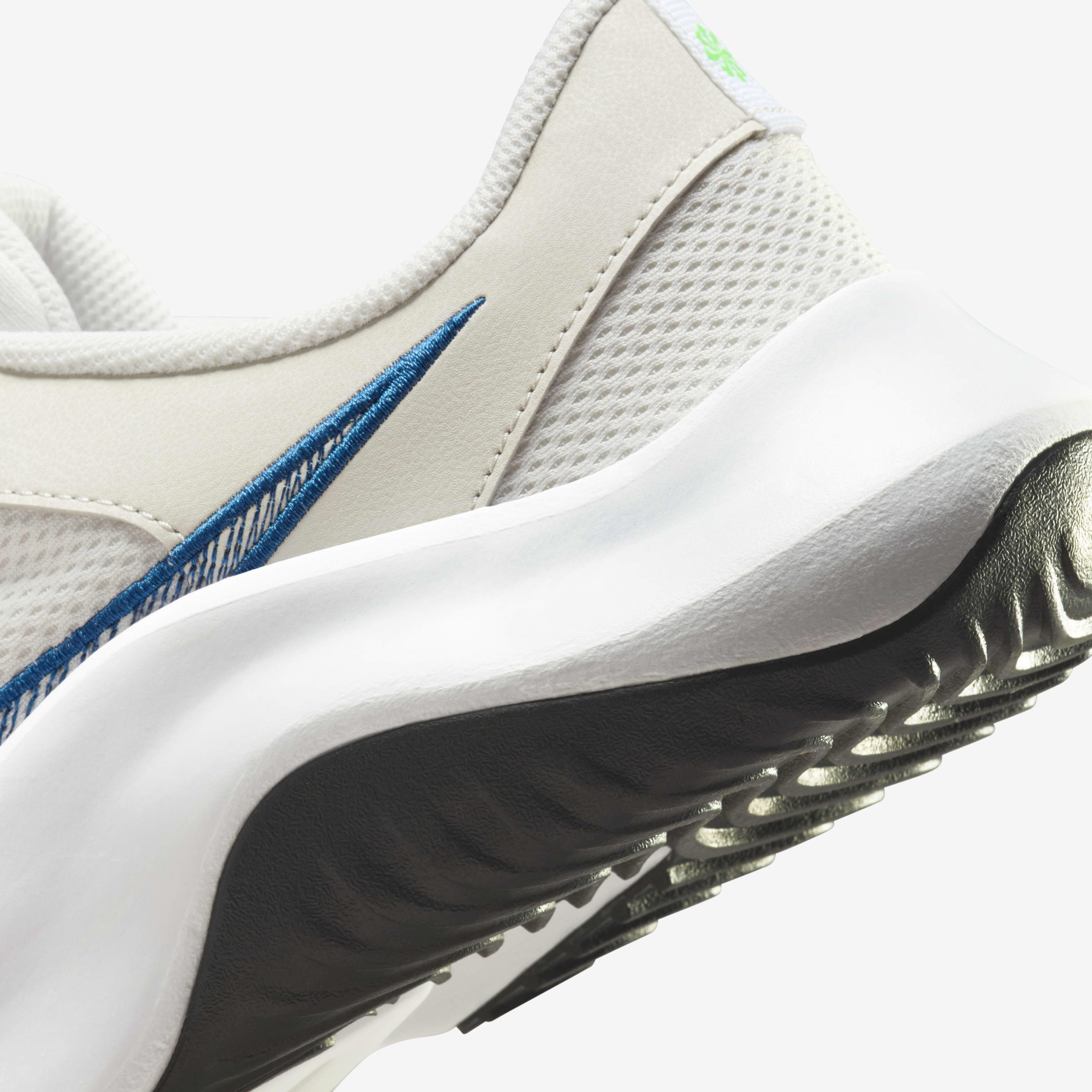 Buy Nike Legend Essential 3 Next Nature Men's Workout Shoes - Platinum ...