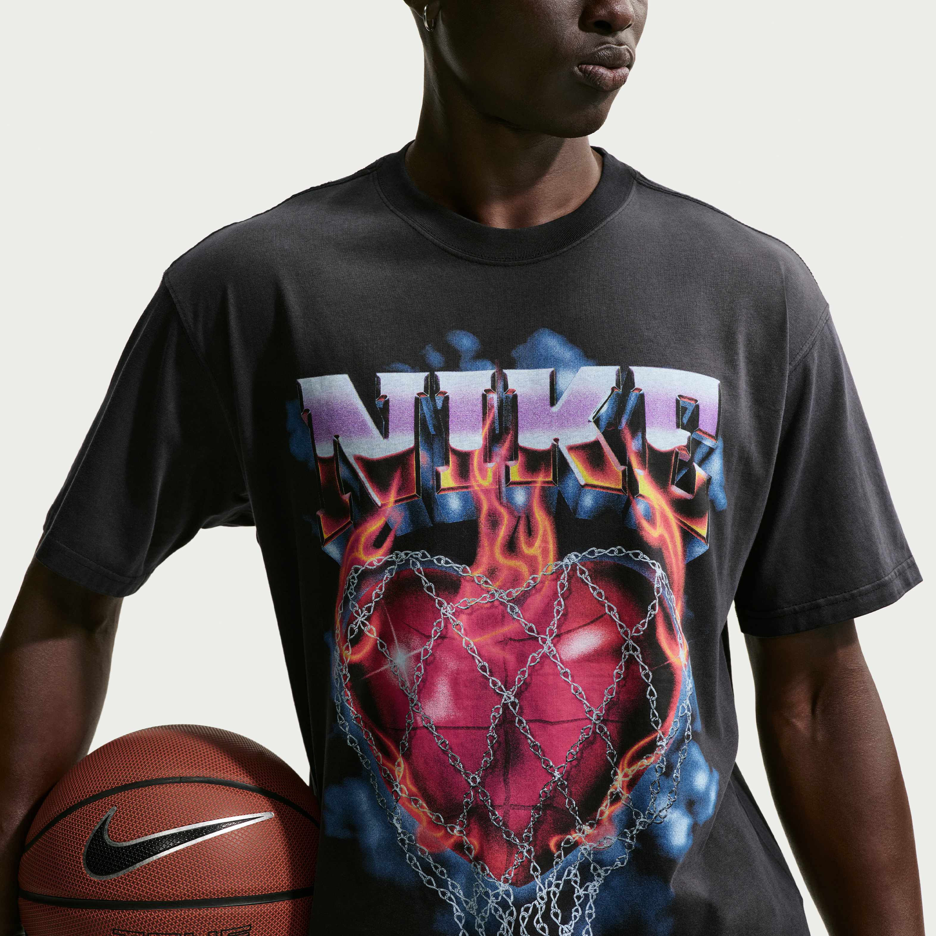 Buy Nike Men's Basketball T-shirt - Black @ Nike UAE