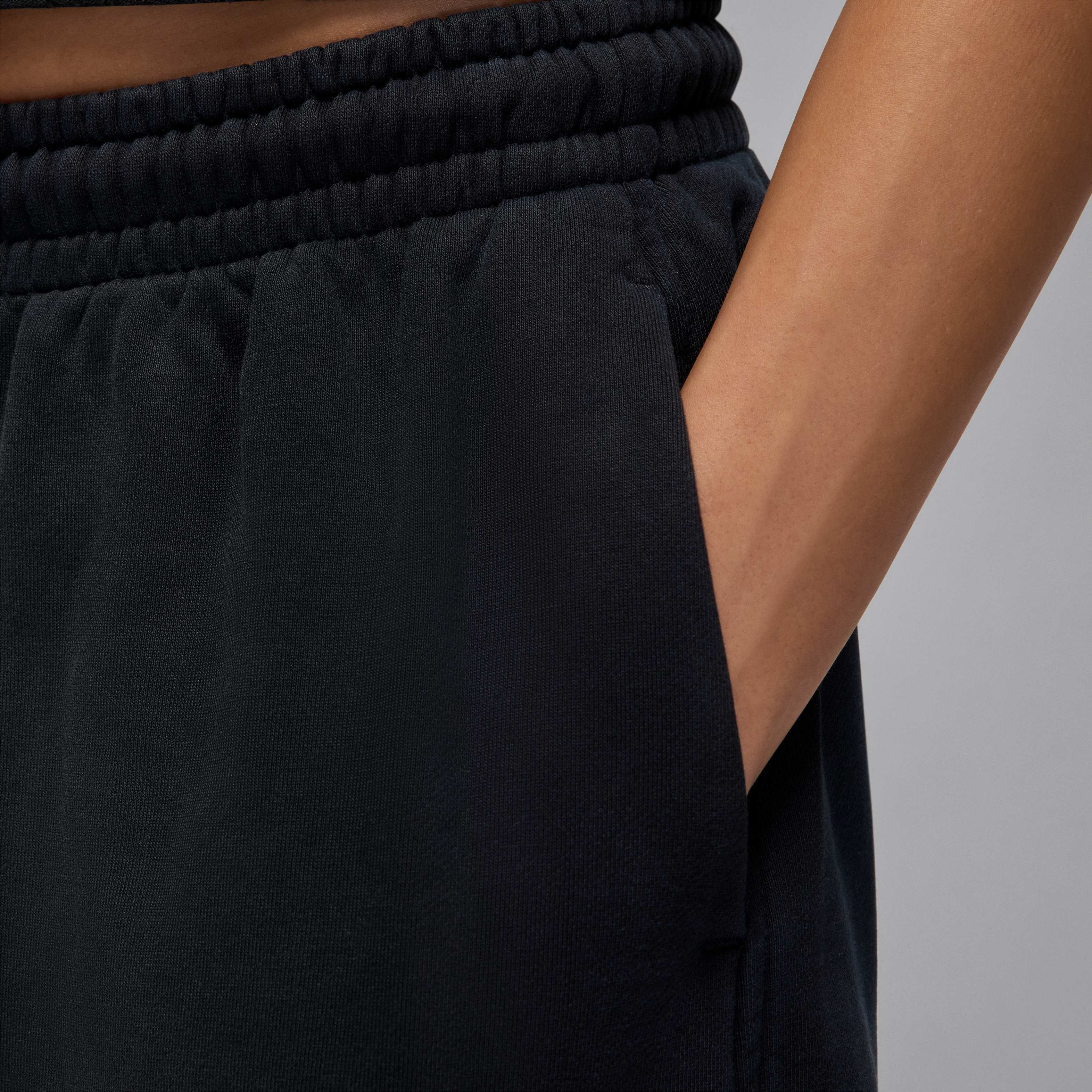 Buy Jordan Flight Fleece Women's Baggy Trousers - Black @ Nike UAE