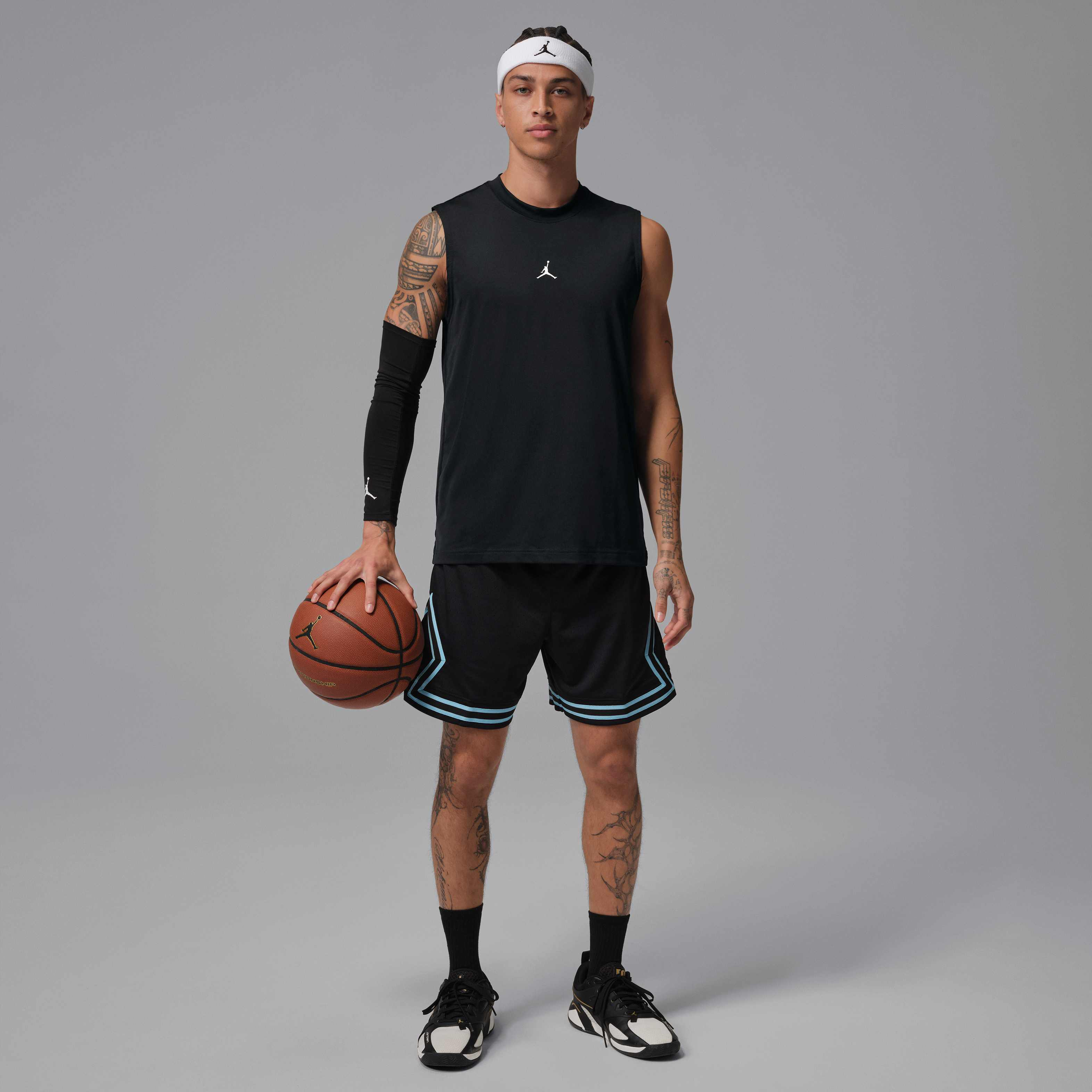 Buy Jordan Sport Essentials Men's Dri-FIT Sleeveless Top - Black @ Nike UAE