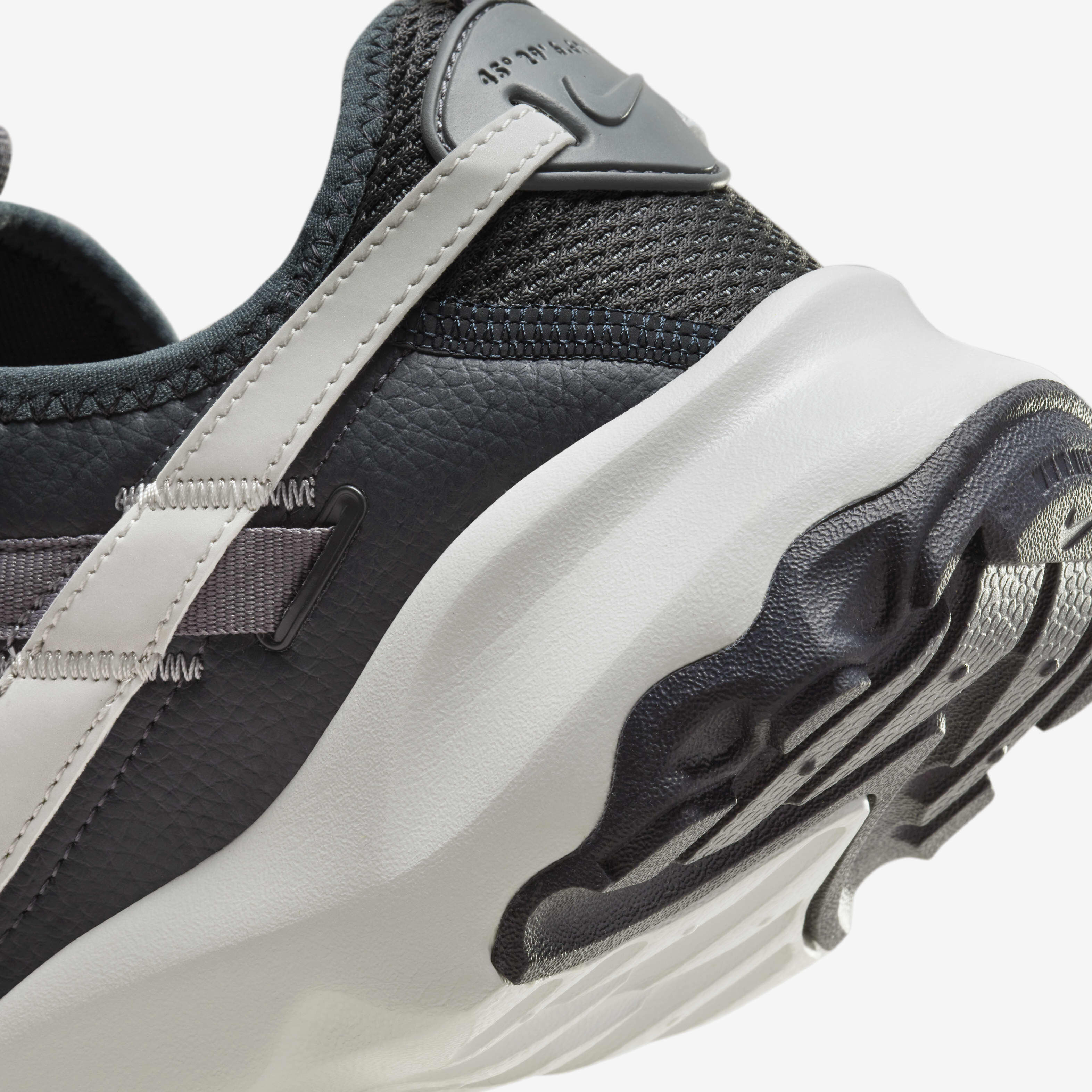 Buy Nike TC 7900 Women's shoes - Anthracite/Platinum Tint/Smoke Grey ...