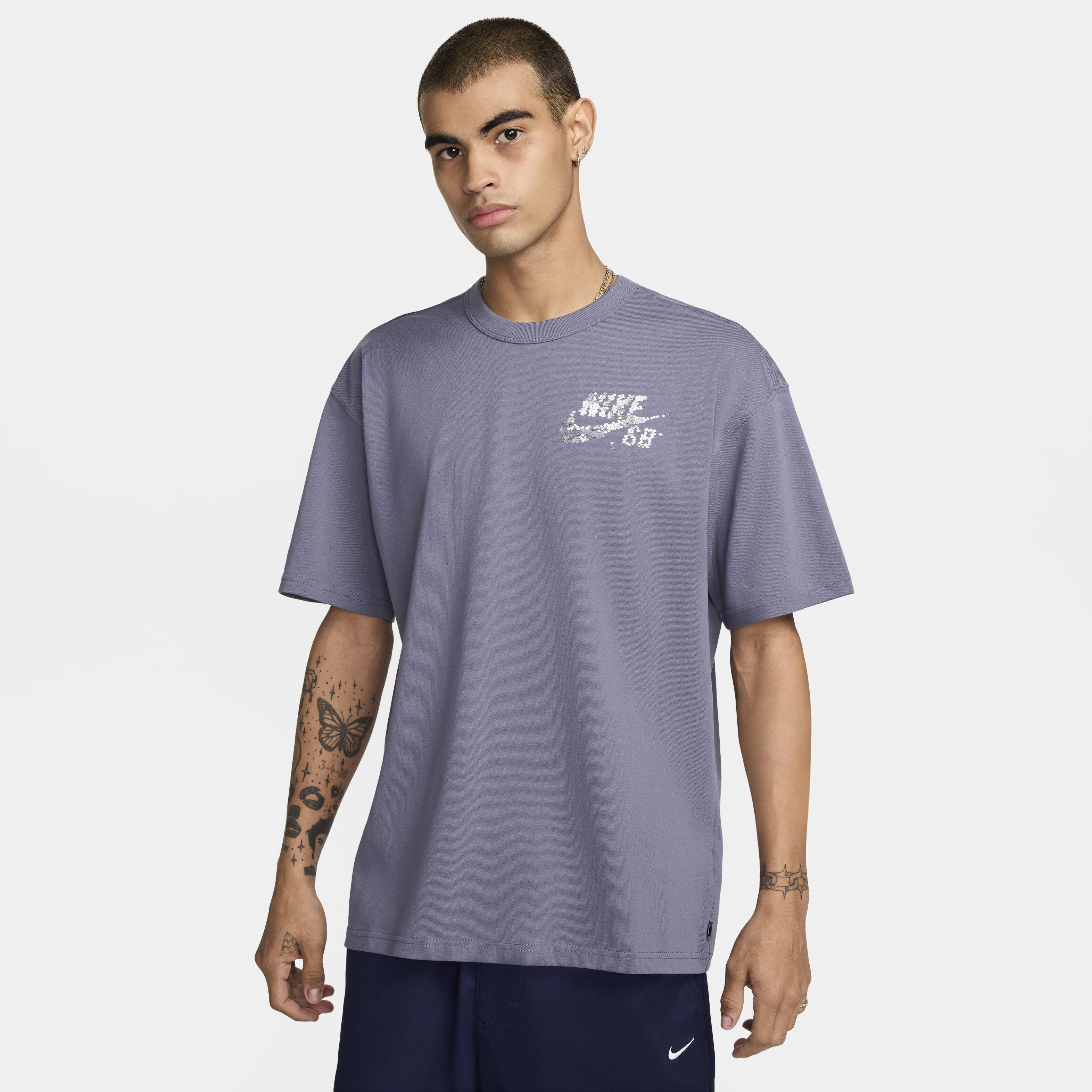 Buy Nike SB Yuto Max90 T-Shirt - Light Carbon | Nike UAE Official