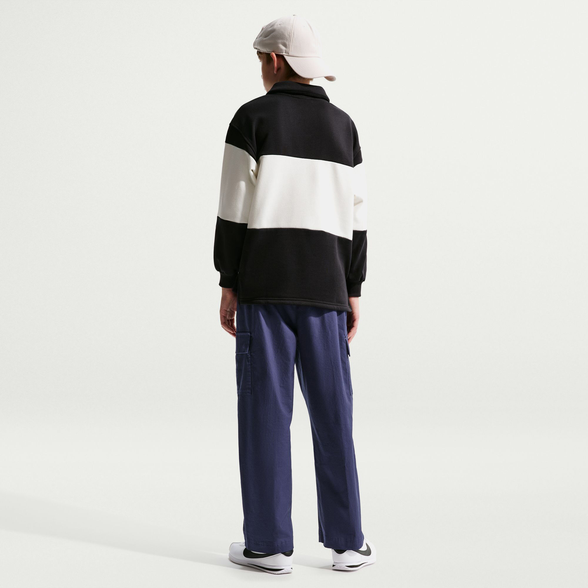 Buy Nike Sportswear Club Older Kids' Woven Cargo Trousers - Midnight ...