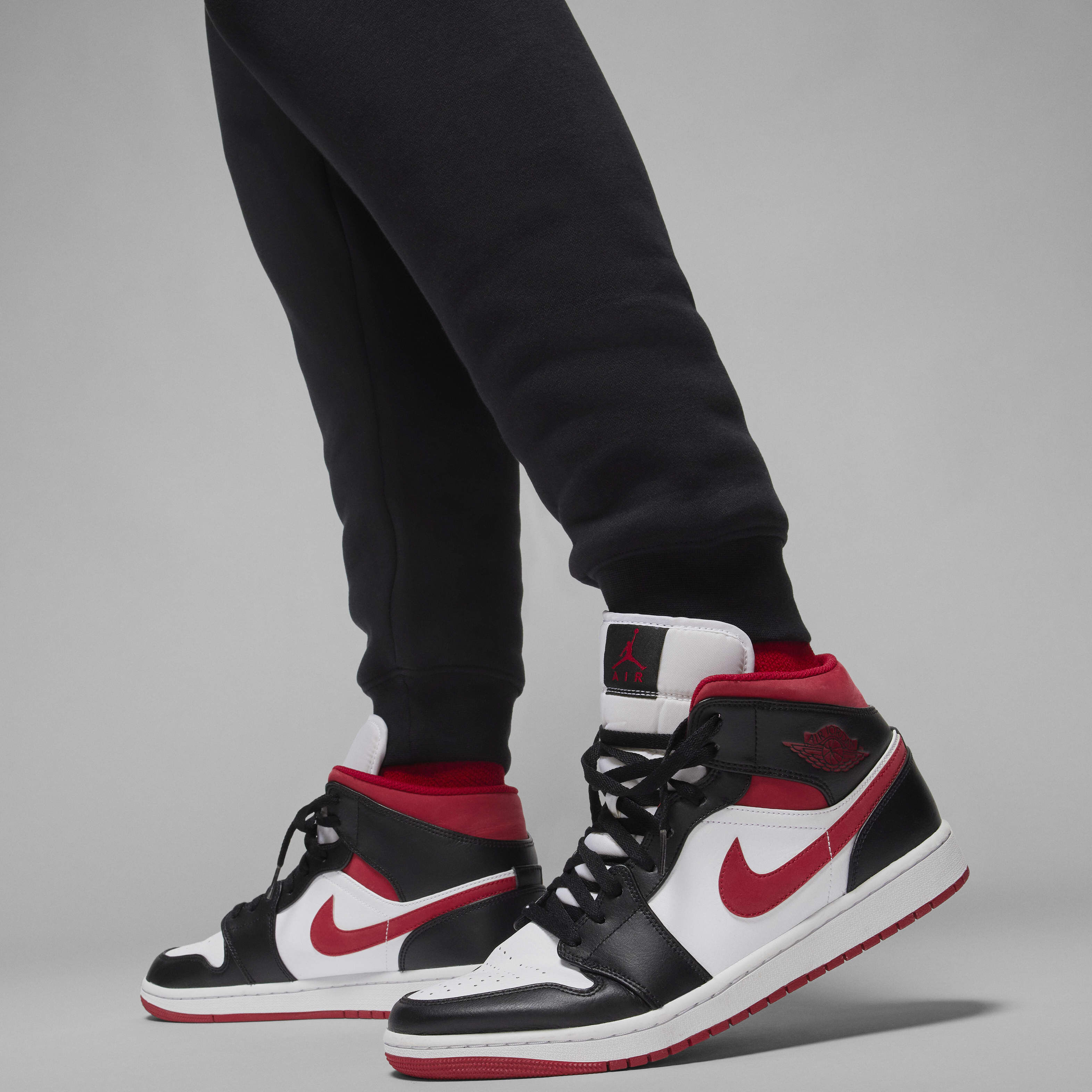 Buy Jordan Essentials Men's Fleece Baseline Trousers - Black/White ...