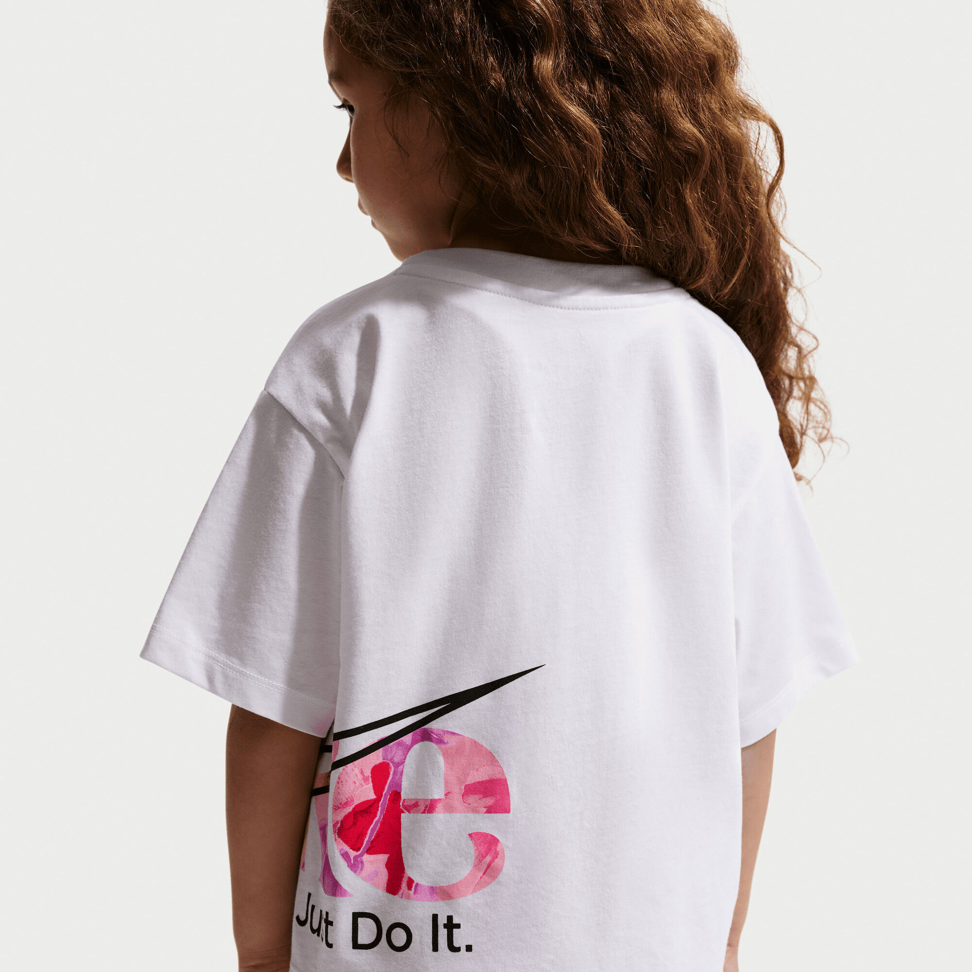 Buy Nike Move With Nature Little Kids' Boxy T-Shirt - White @ Nike UAE