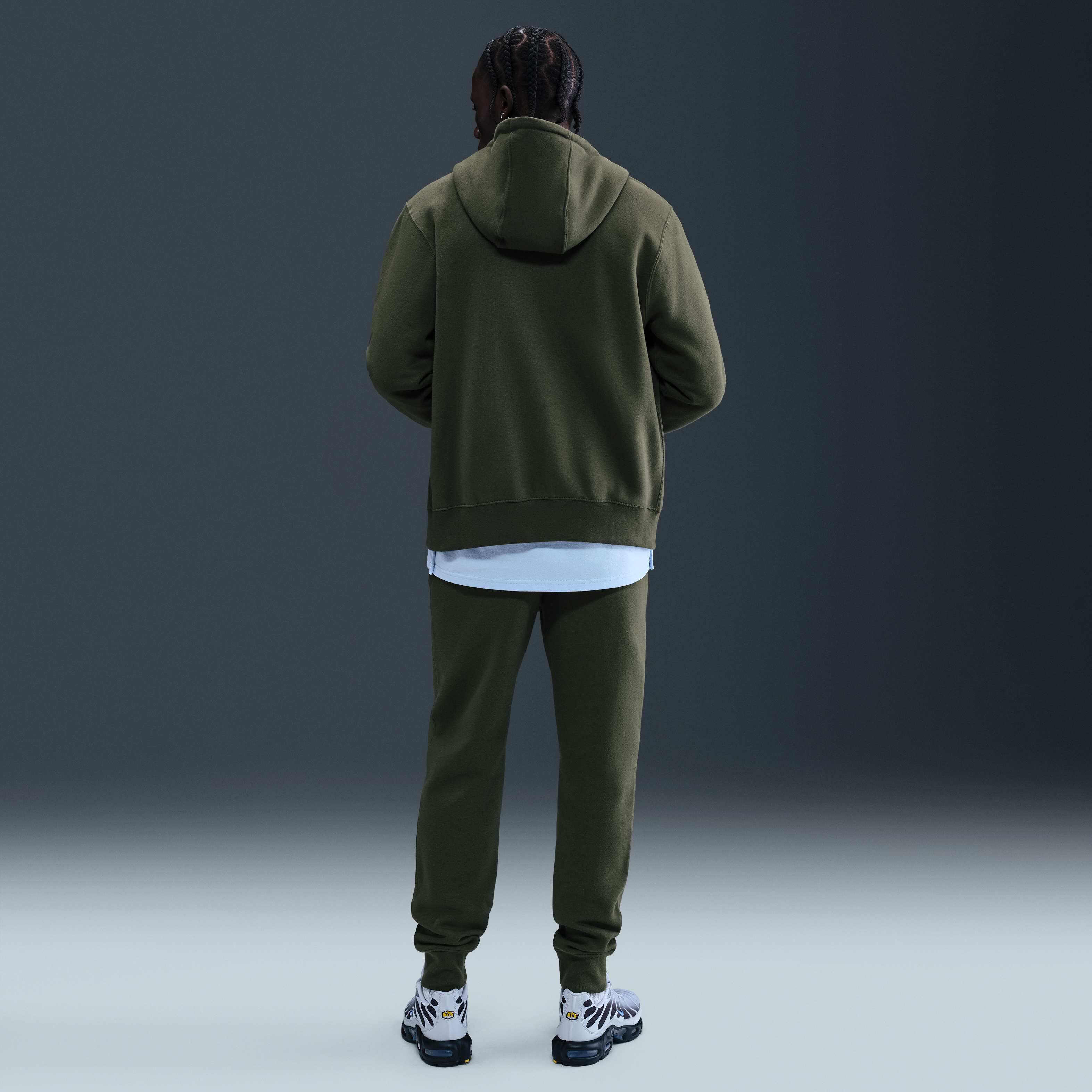 ‏تسوق نايكي سبورتسوير كلوب هودي بنصف سحاب فليس للرجال - كارجو كاكي ...