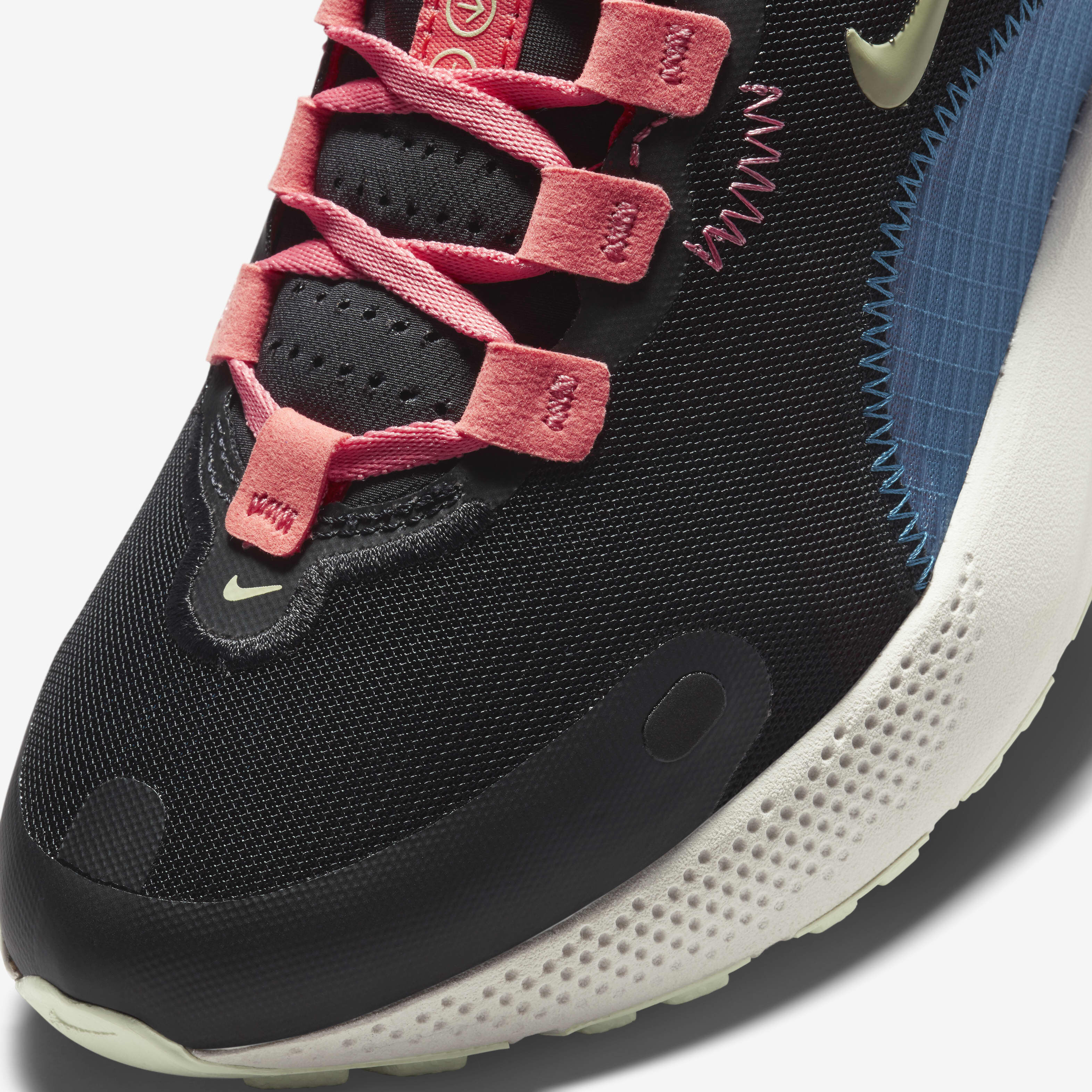 Buy Nike Escape Run Women's Road Running Shoes - Black/Magic Ember ...