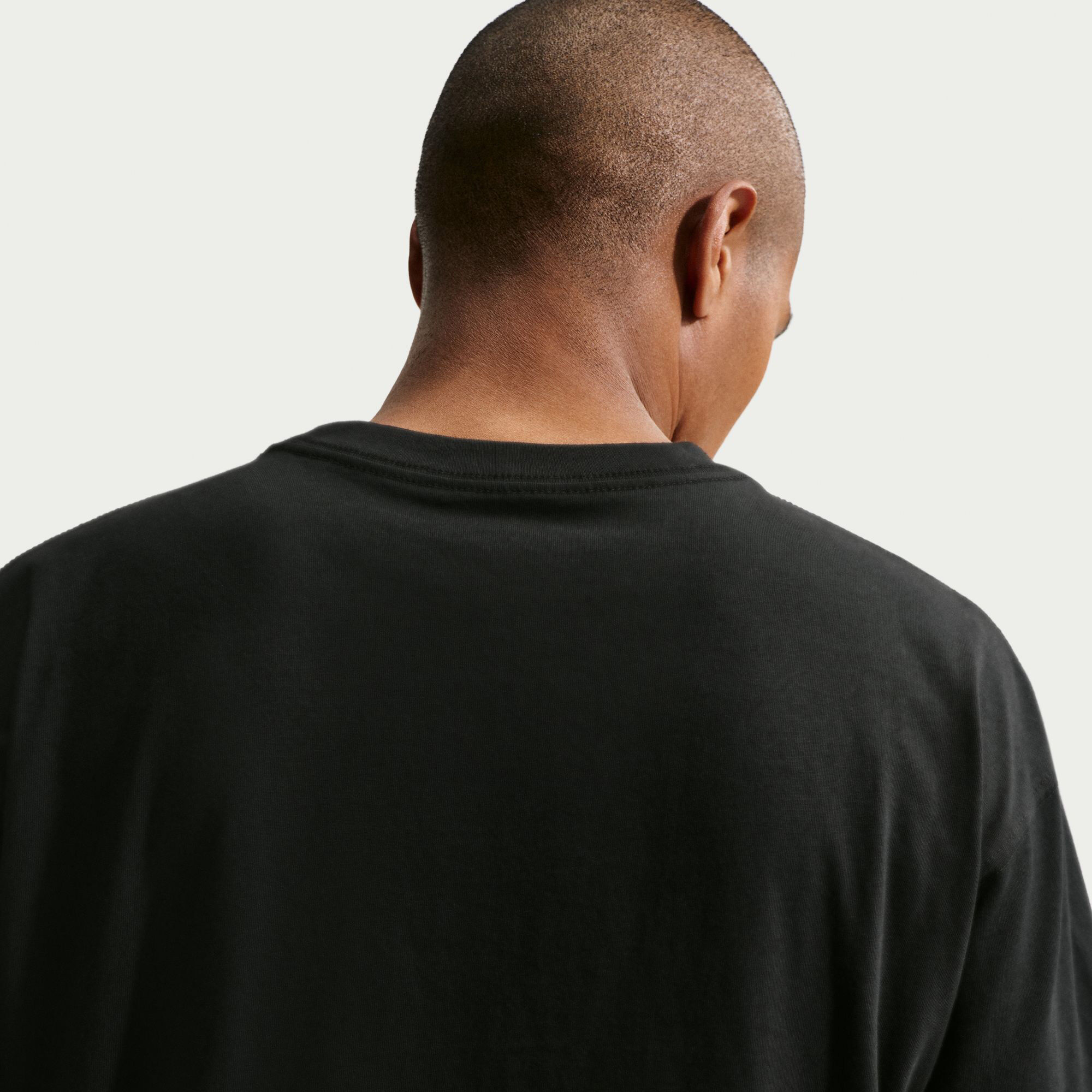 Buy Nike Sportswear T-Shirt - Black @ Nike UAE