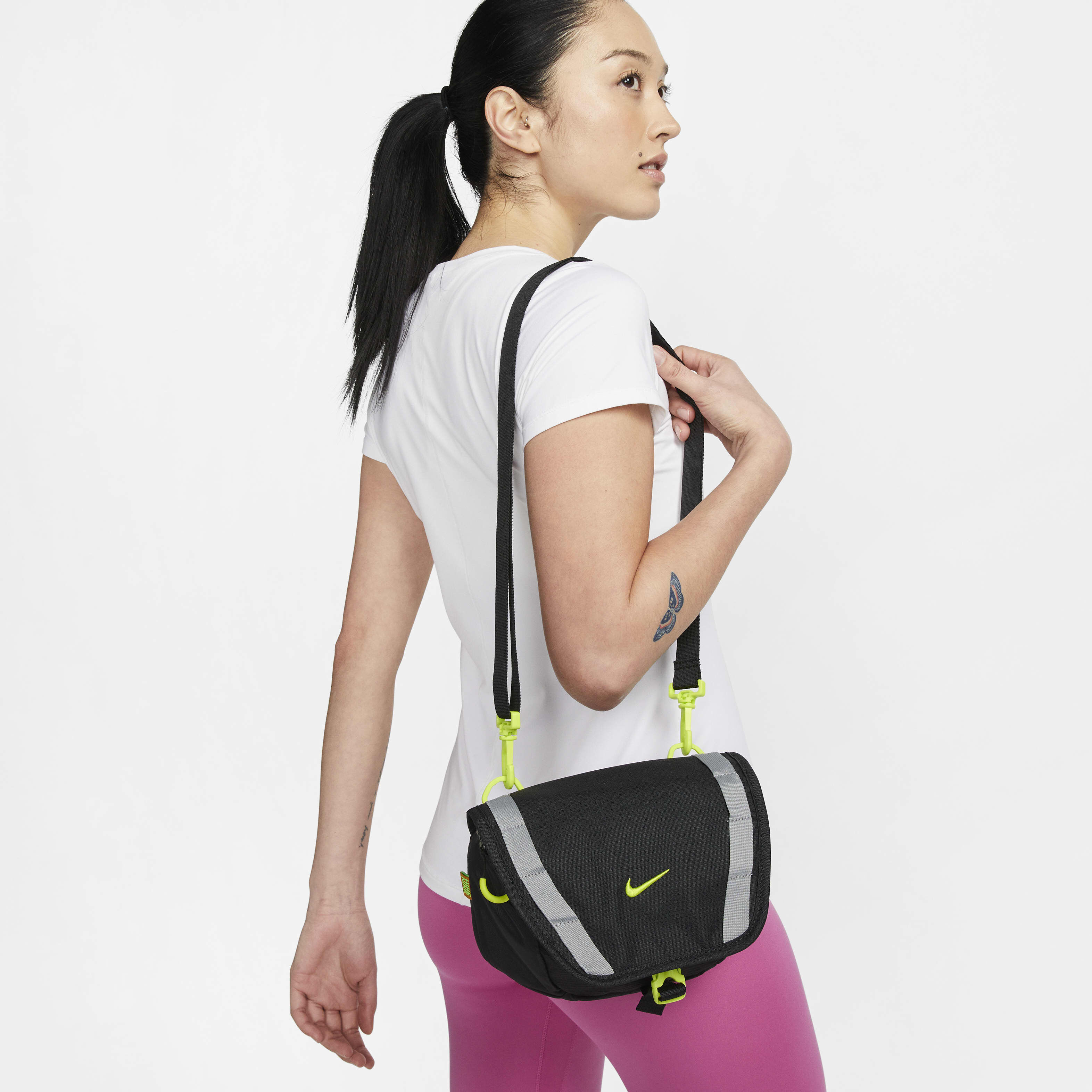Buy Nike Hike Hip Pack (4L) - Black/Particle Grey/Atomic Green | Nike ...