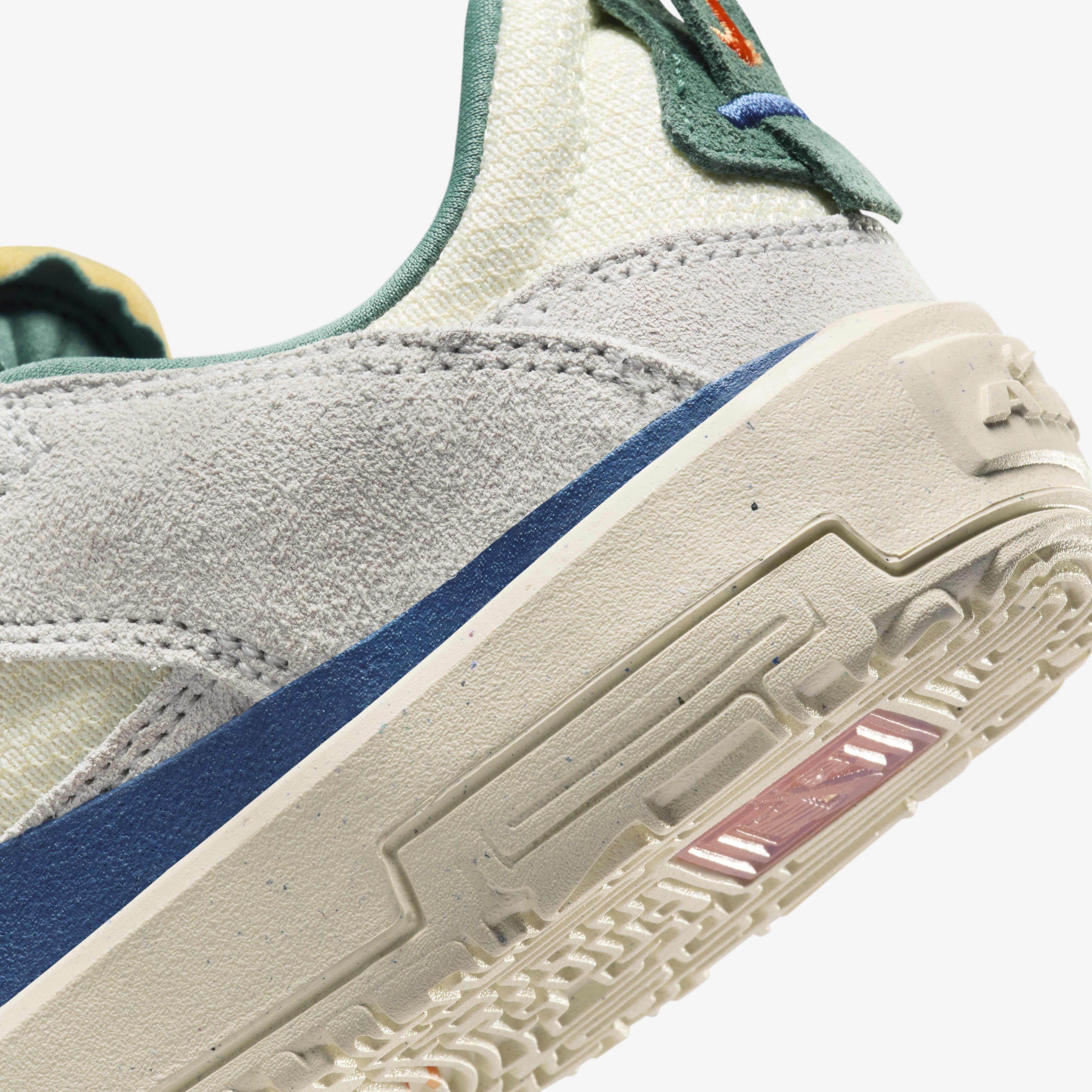 Buy Nike SB Day One Older Kids' Skate Shoes - Sail/Coconut Milk/Photon ...