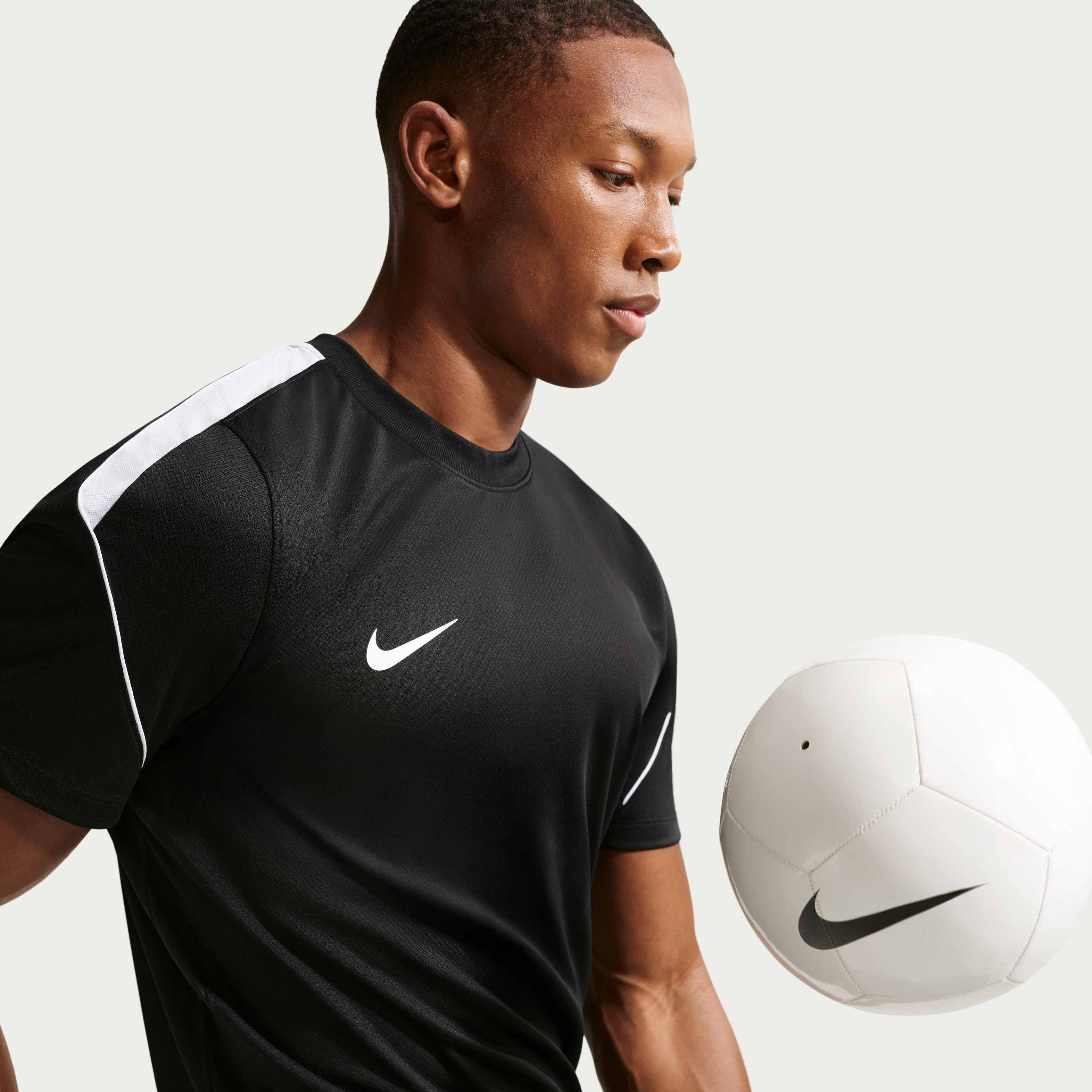 Buy Nike Strike Men's Dri-FIT Short-Sleeve Football Shirt - Black/White ...