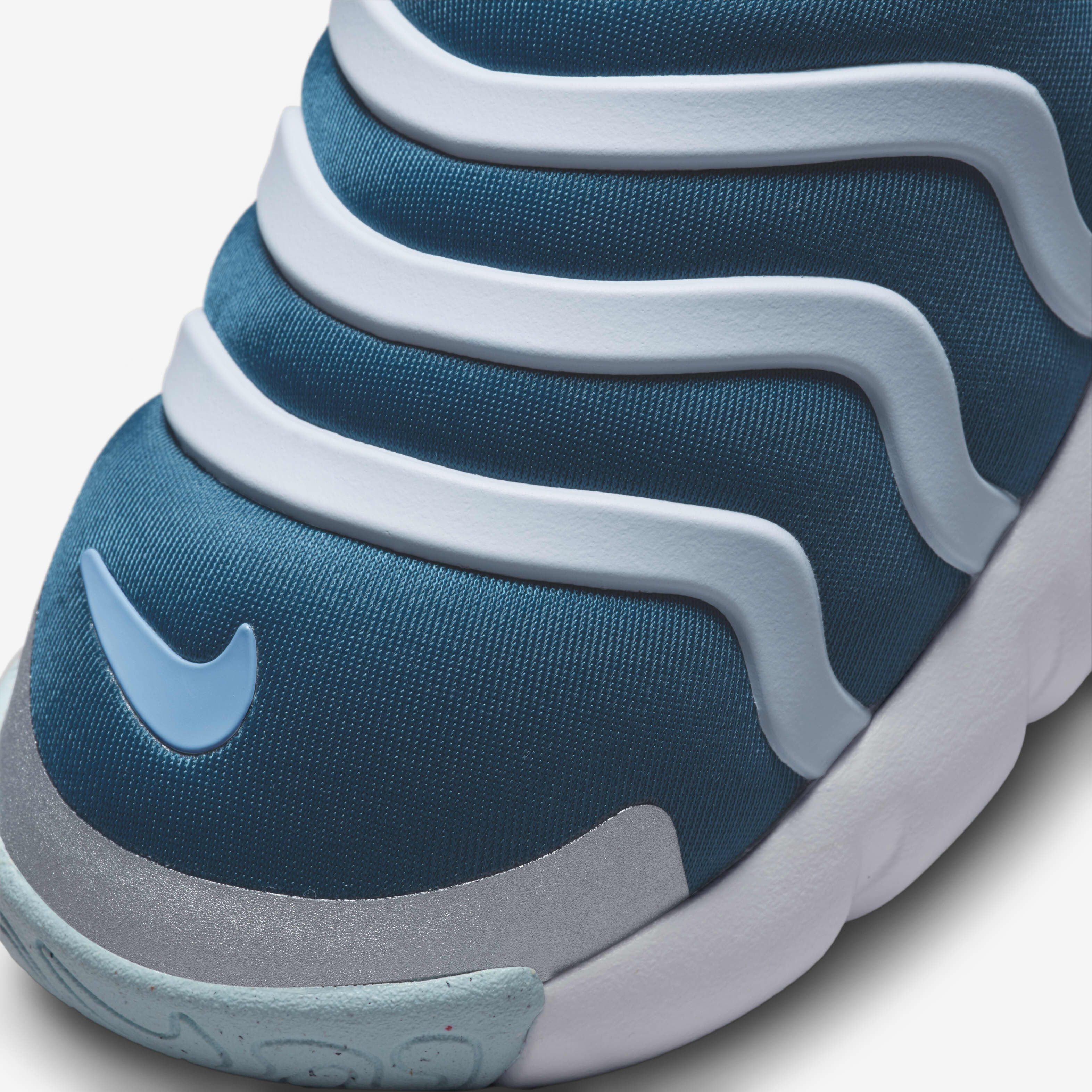 Buy Nike Dynamo GO SE Younger Kids' Easy On/Off Shoes - Valerian Blue ...