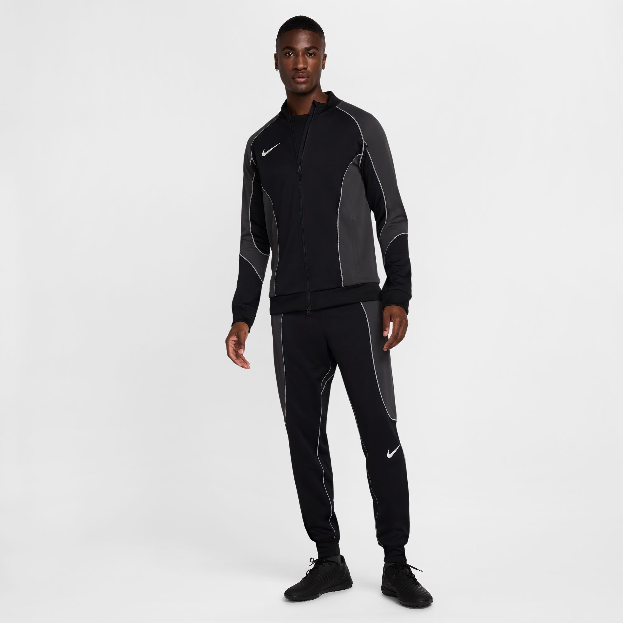 Tracksuits | Nike UAE
