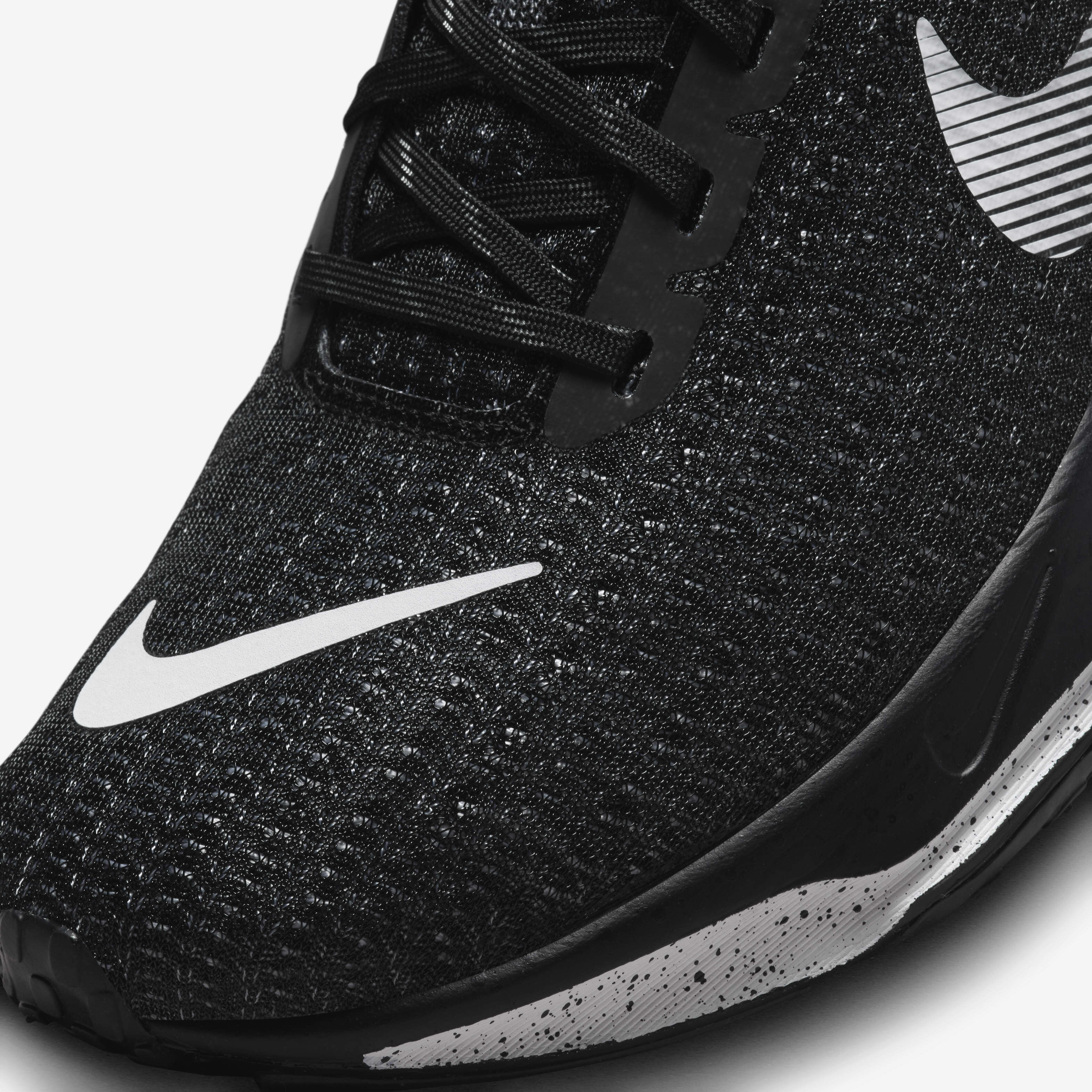 Buy Nike Invincible 3 Men's Road Running Shoes - Black/White @ Nike UAE