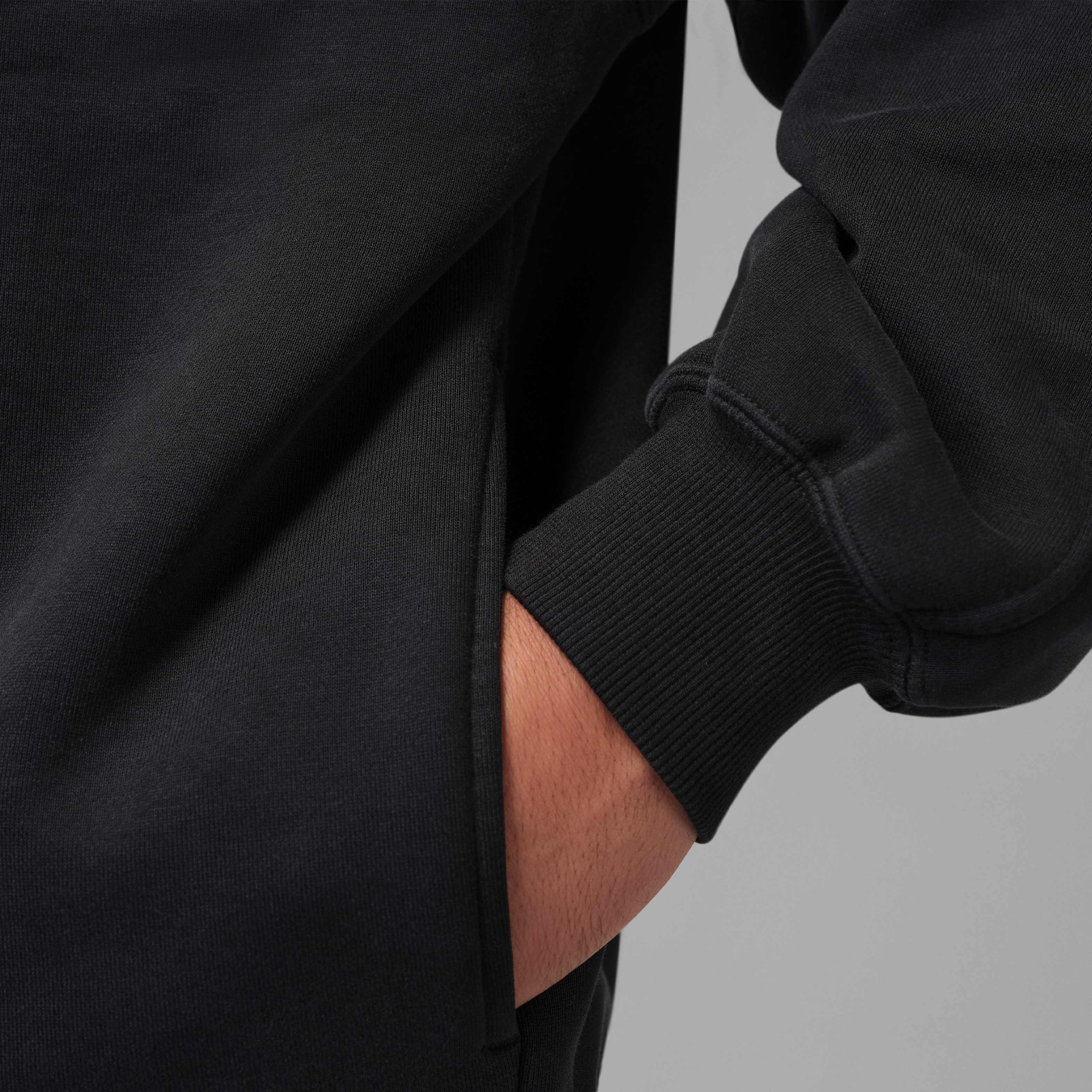 Buy Jordan Flight Men's Graphic Fleece 1/4-Zip - Black/Sail @ Nike UAE