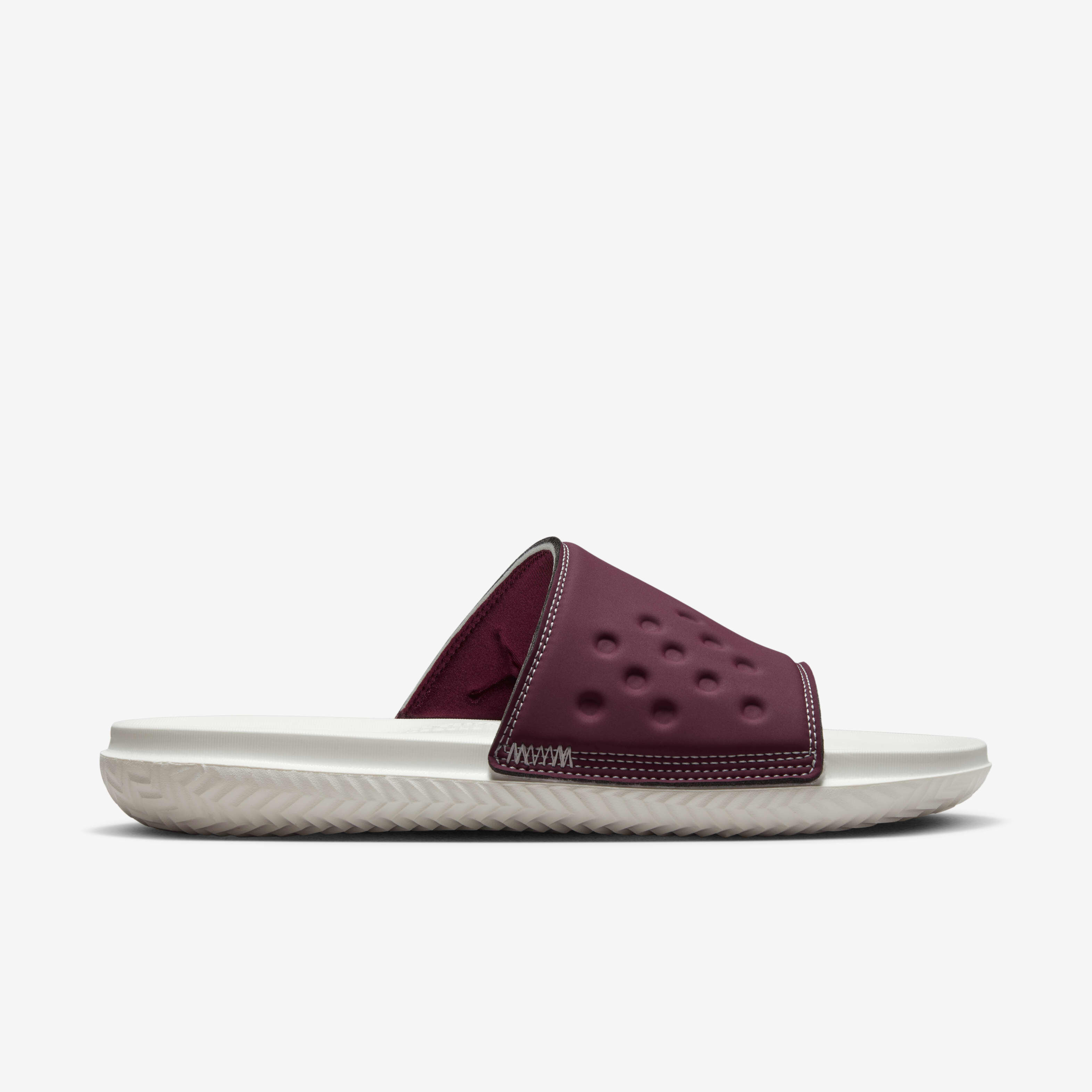 Buy Jordan Play Men's Slides - Cherrywood Red/Black/Sail @ Nike UAE