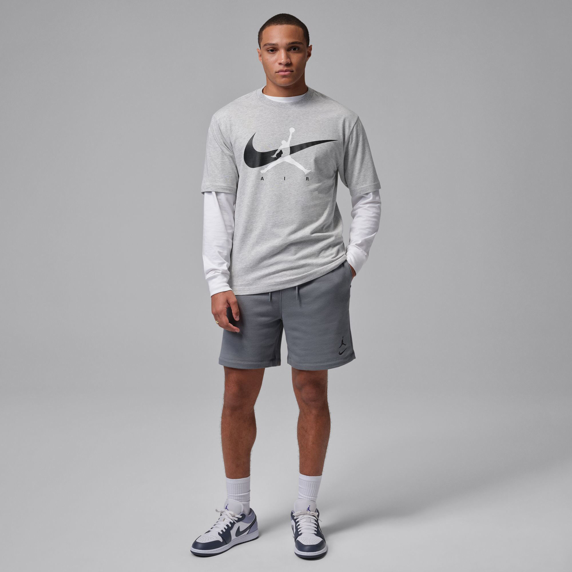 Buy Jordan Brooklyn Men's Jumpman T-Shirt - Grey Heather/Black @ Nike UAE