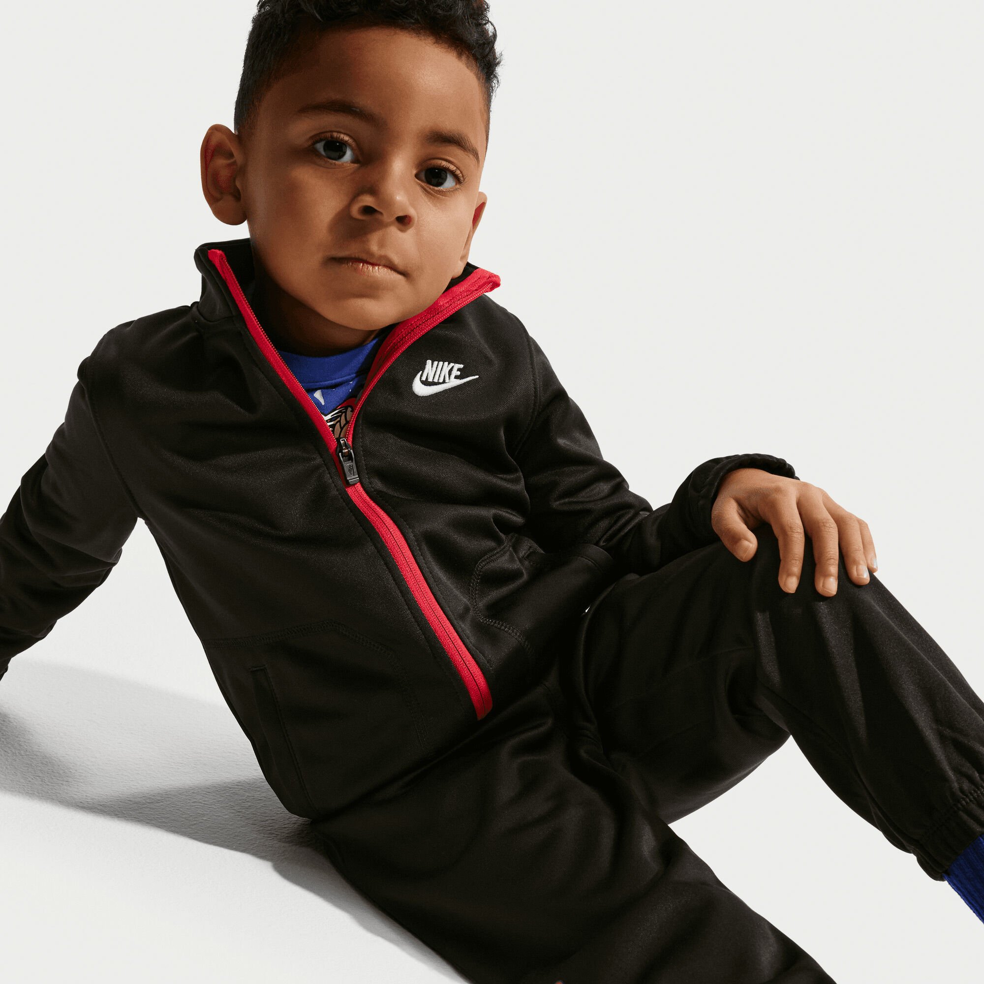 Buy Nike Toddler Glow With Me Dri-FIT Propus 2-Piece Set - Black @ Nike UAE