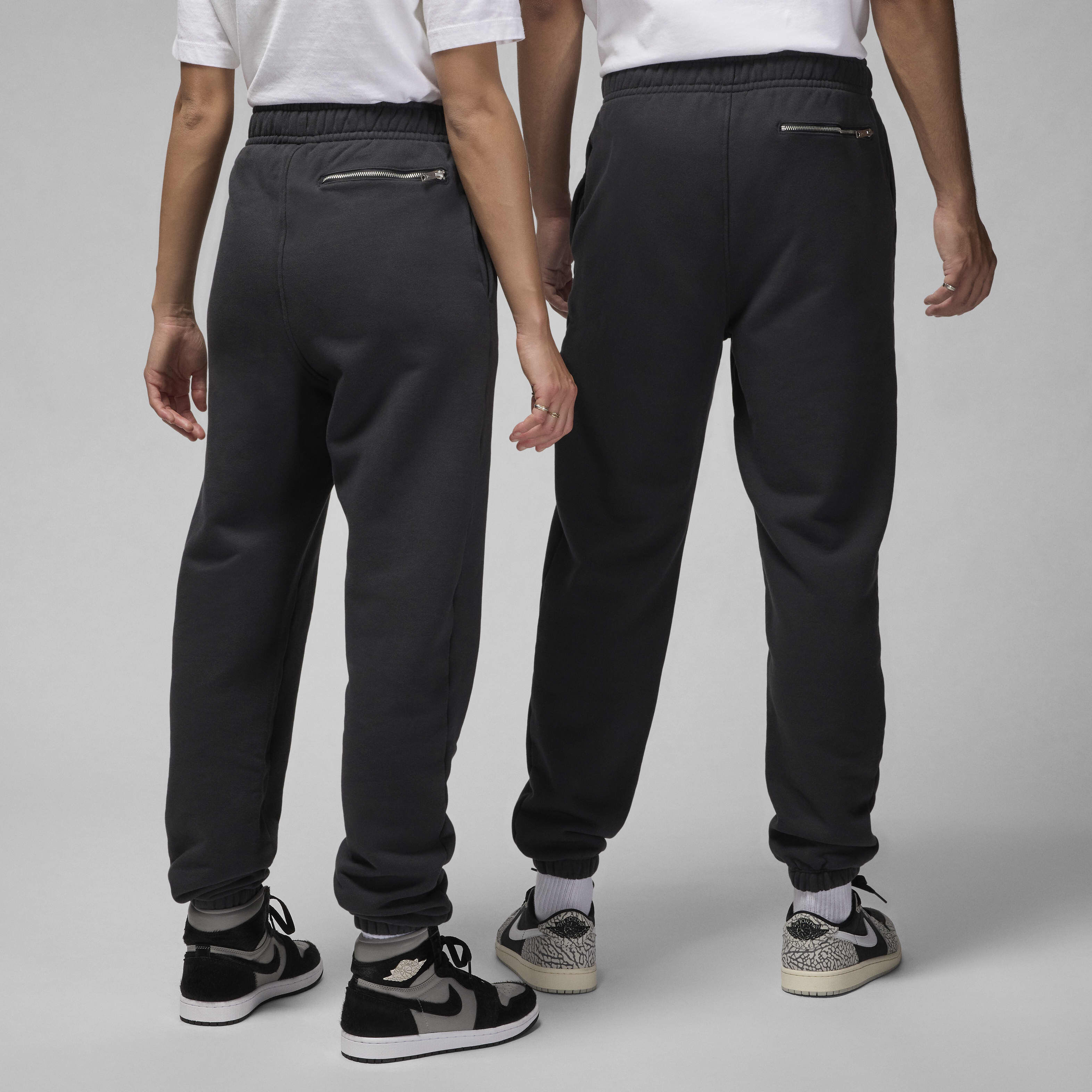 Buy Air Jordan Wordmark Men's Fleece Trousers - Off-Noir | Nike UAE ...
