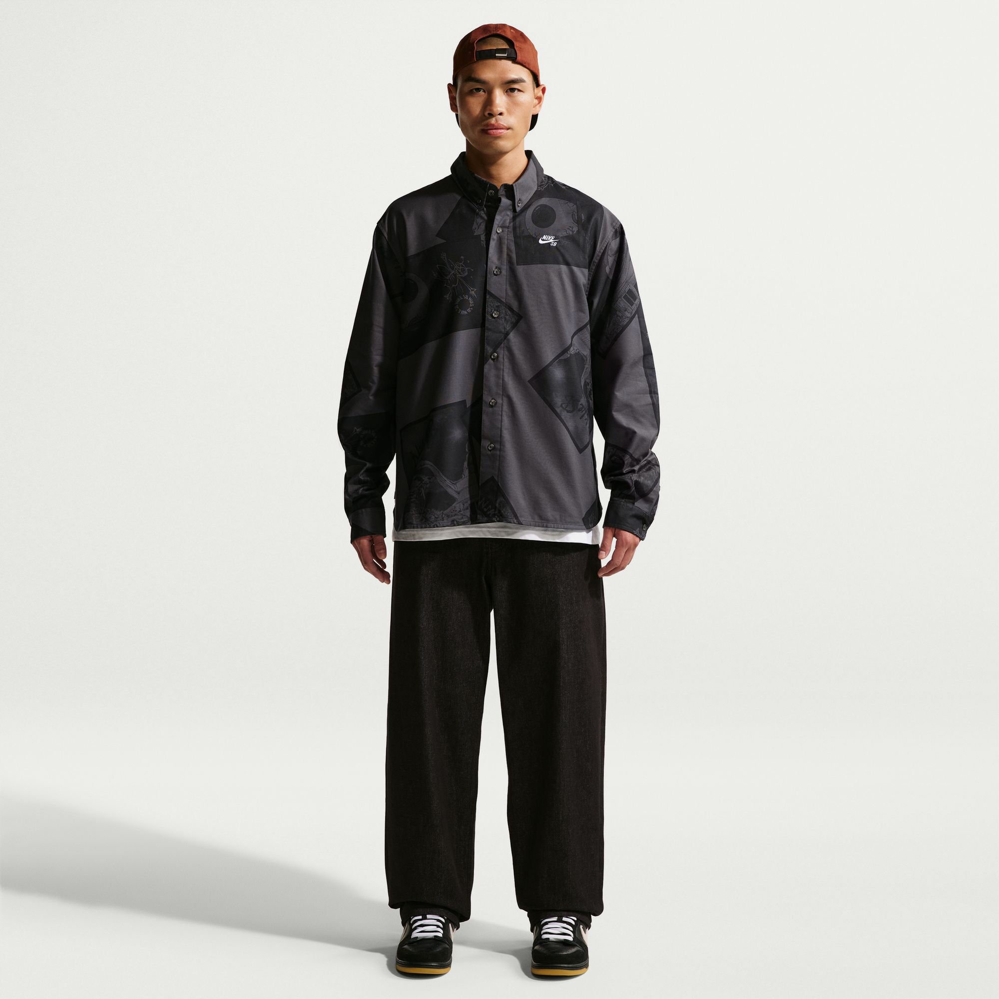 Buy Nike SB Men's Long-Sleeve Button-Up Skate Top - Anthracite @ Nike UAE