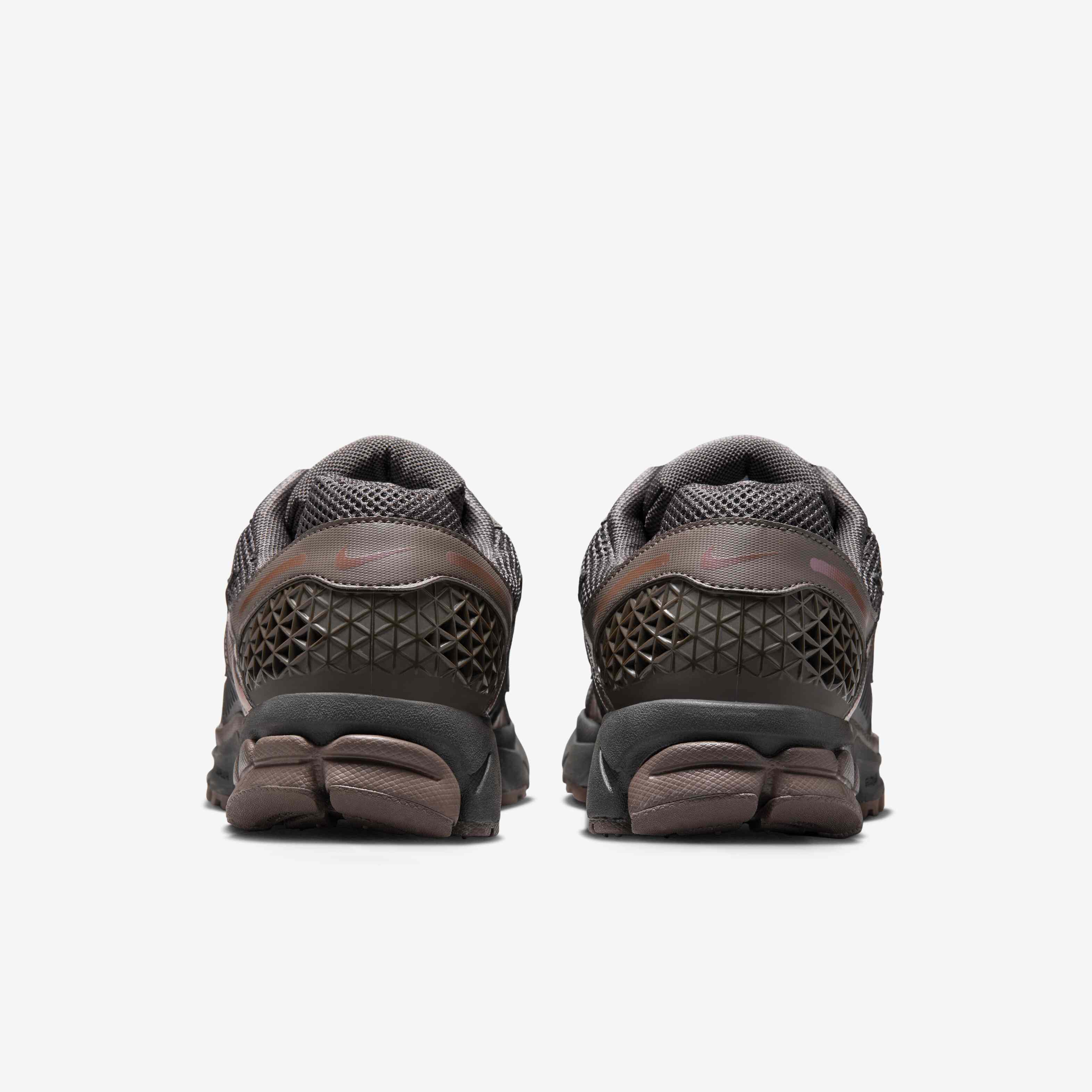 Buy Nike Zoom Vomero 5 Men's Shoes - Cave Stone/Multi-Colour/Medium Ash ...