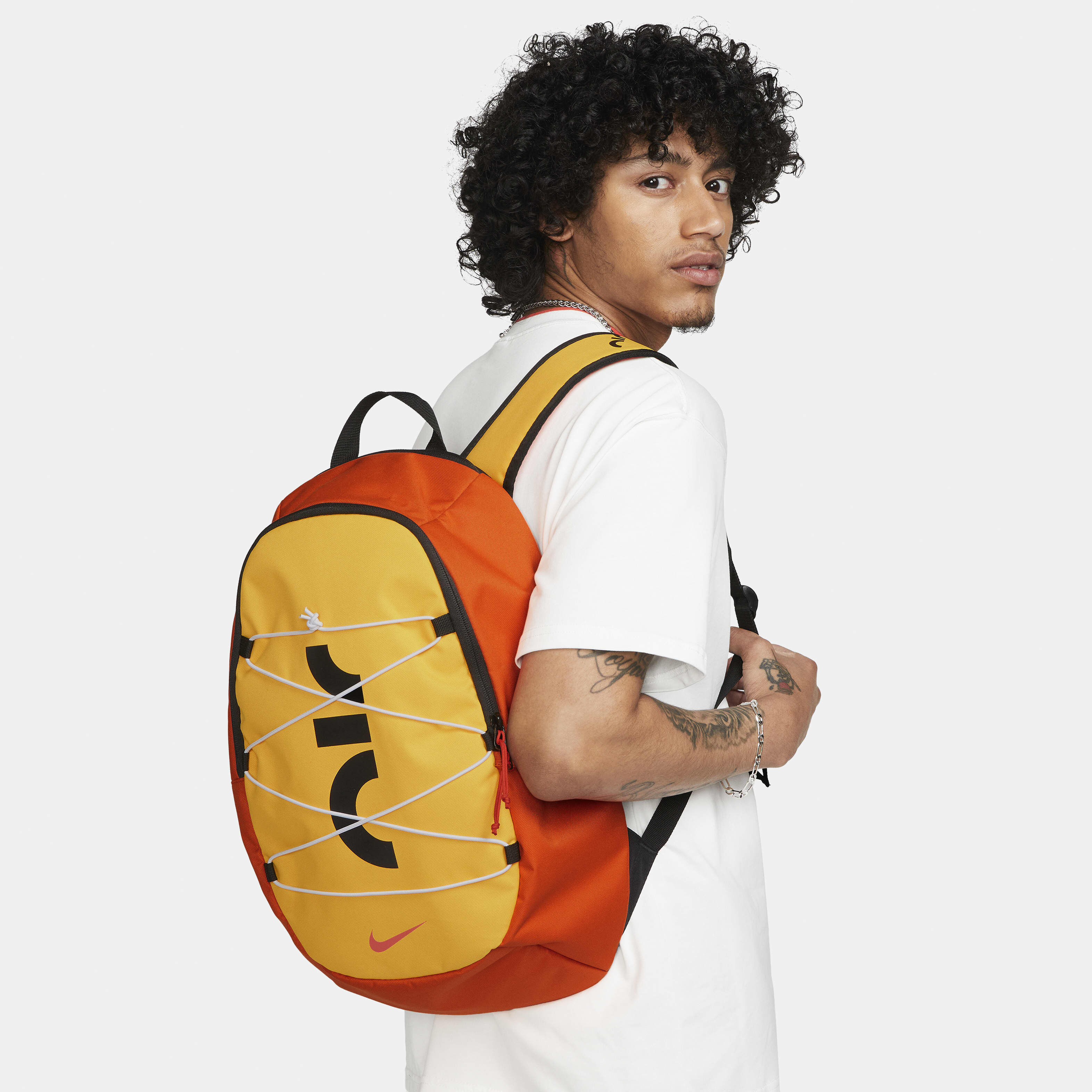 Discover Men's Backpacks: Stylish & Durable Bags | Nike UAE