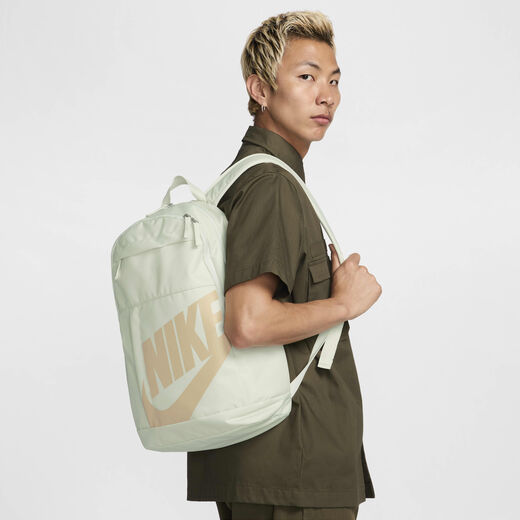 Explore Nike Bags & Backpacks for Women Collection | Nike UAE