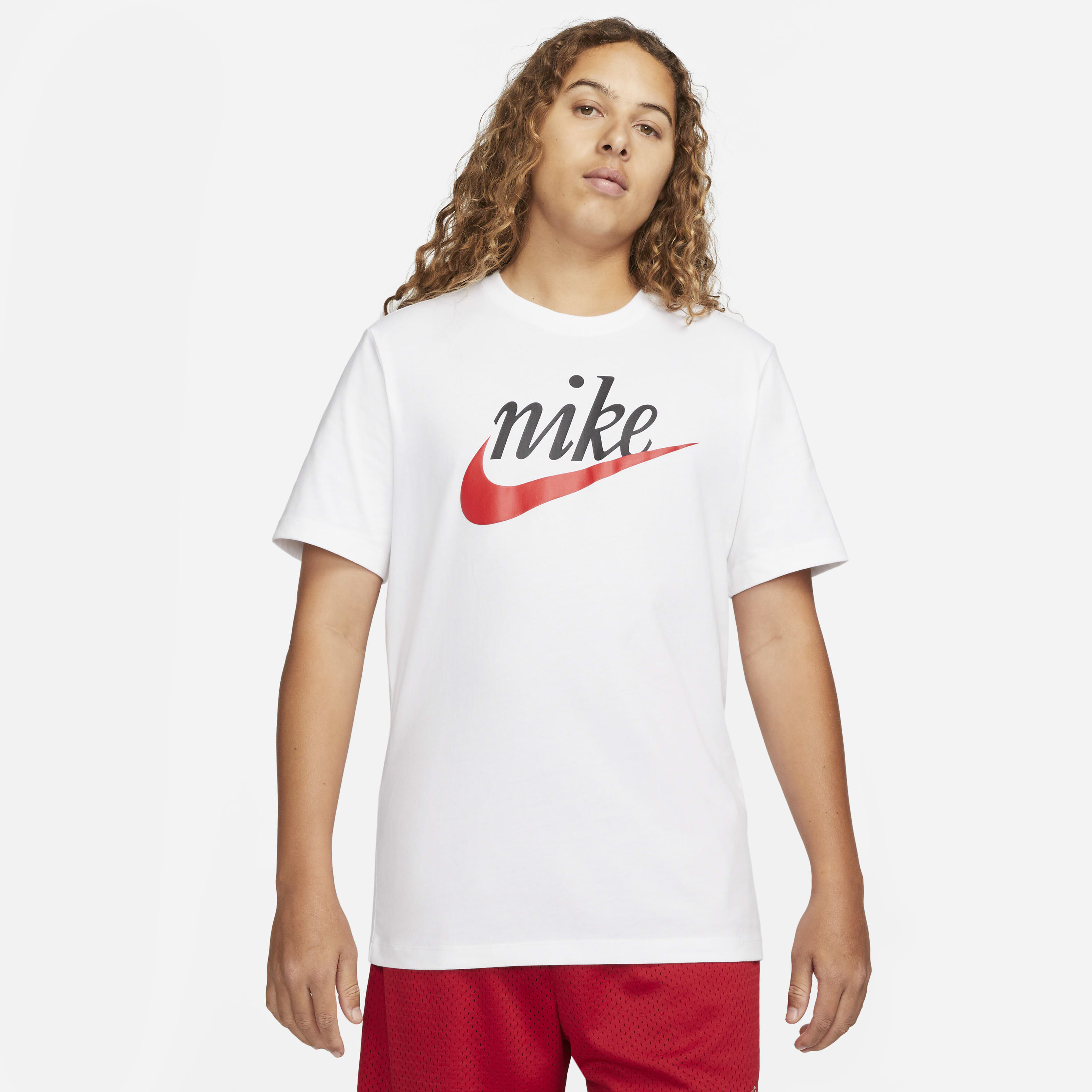 Buy Nike Sportswear Men's T-Shirt | Nike UAE Official