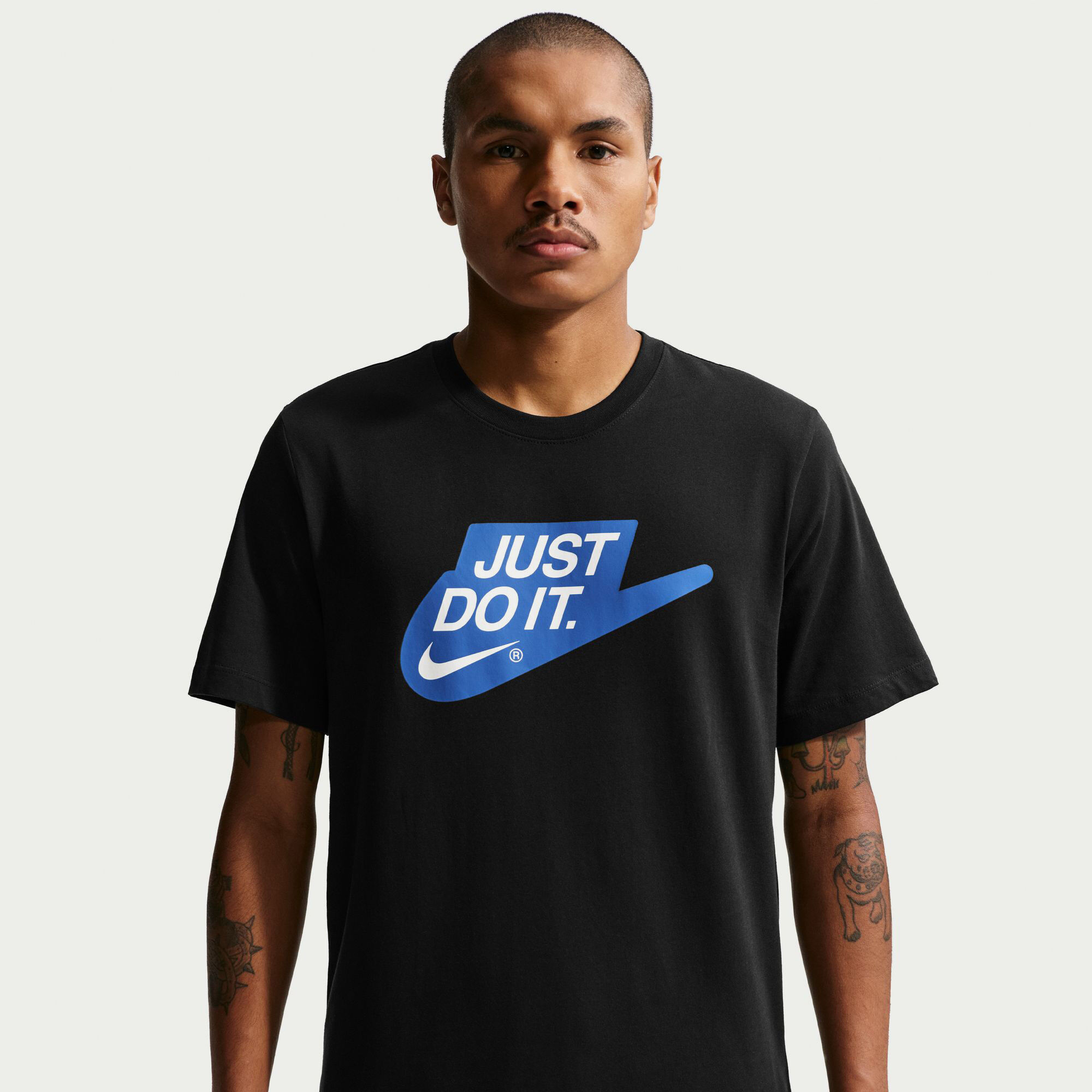Buy Nike Sportswear T-Shirt - Black @ Nike UAE