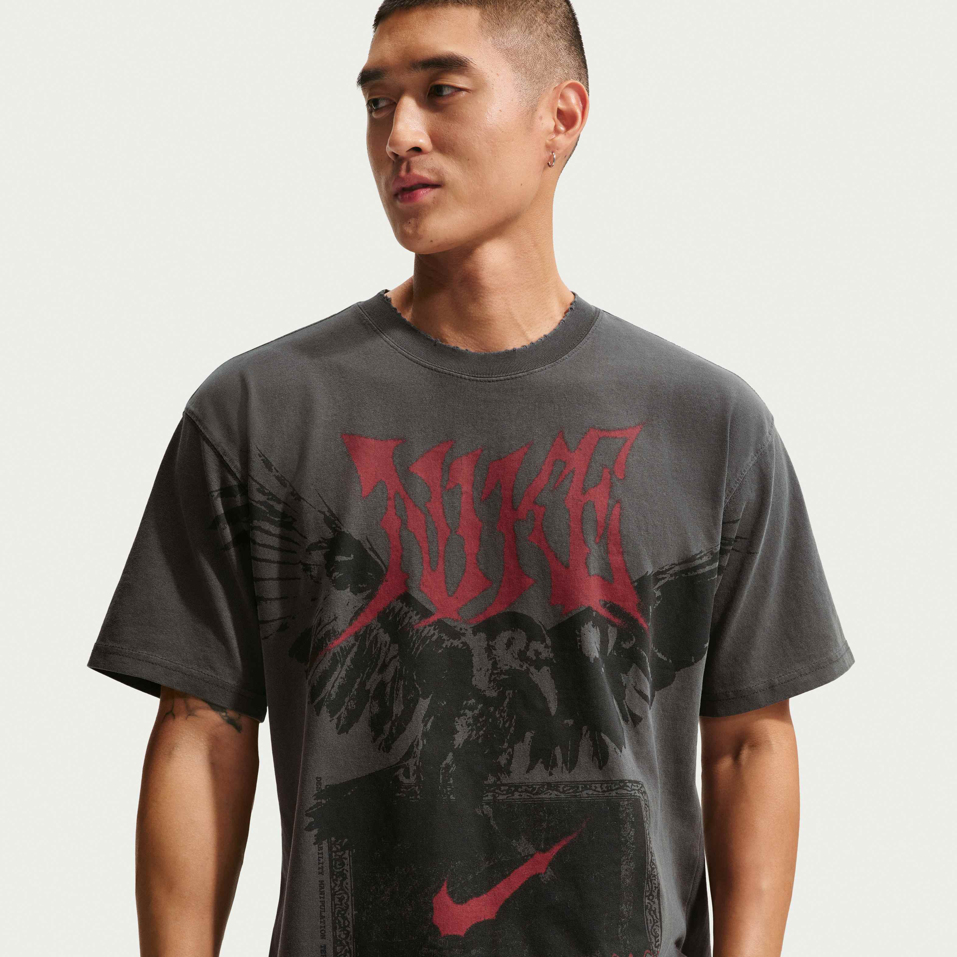 Buy Nike Men's Basketball T-shirt - Anthracite @ Nike UAE