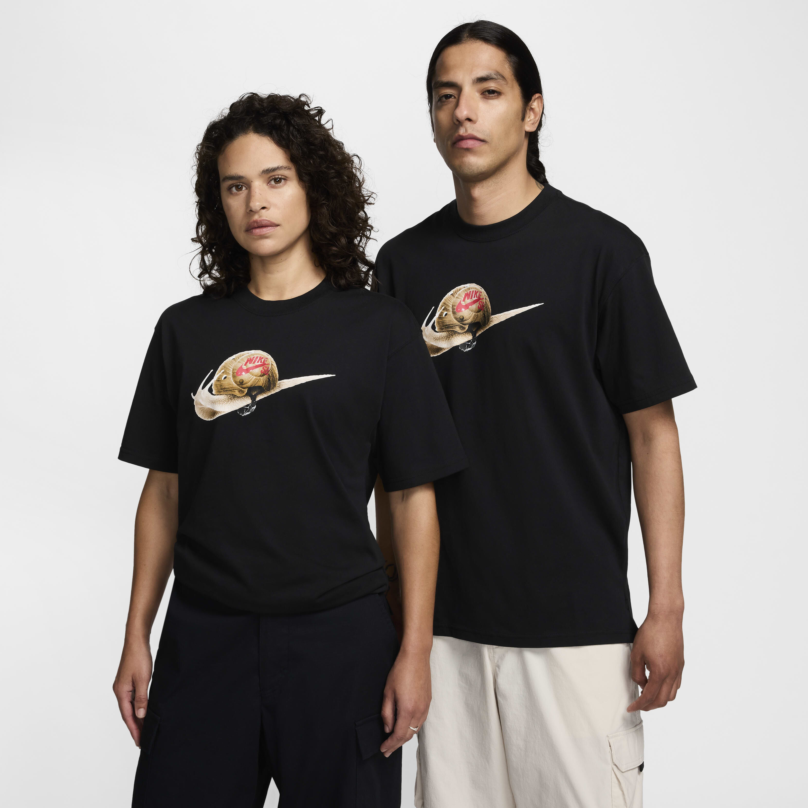 Buy Nike SB Max90 Skate T-Shirt - Black | Nike UAE Official