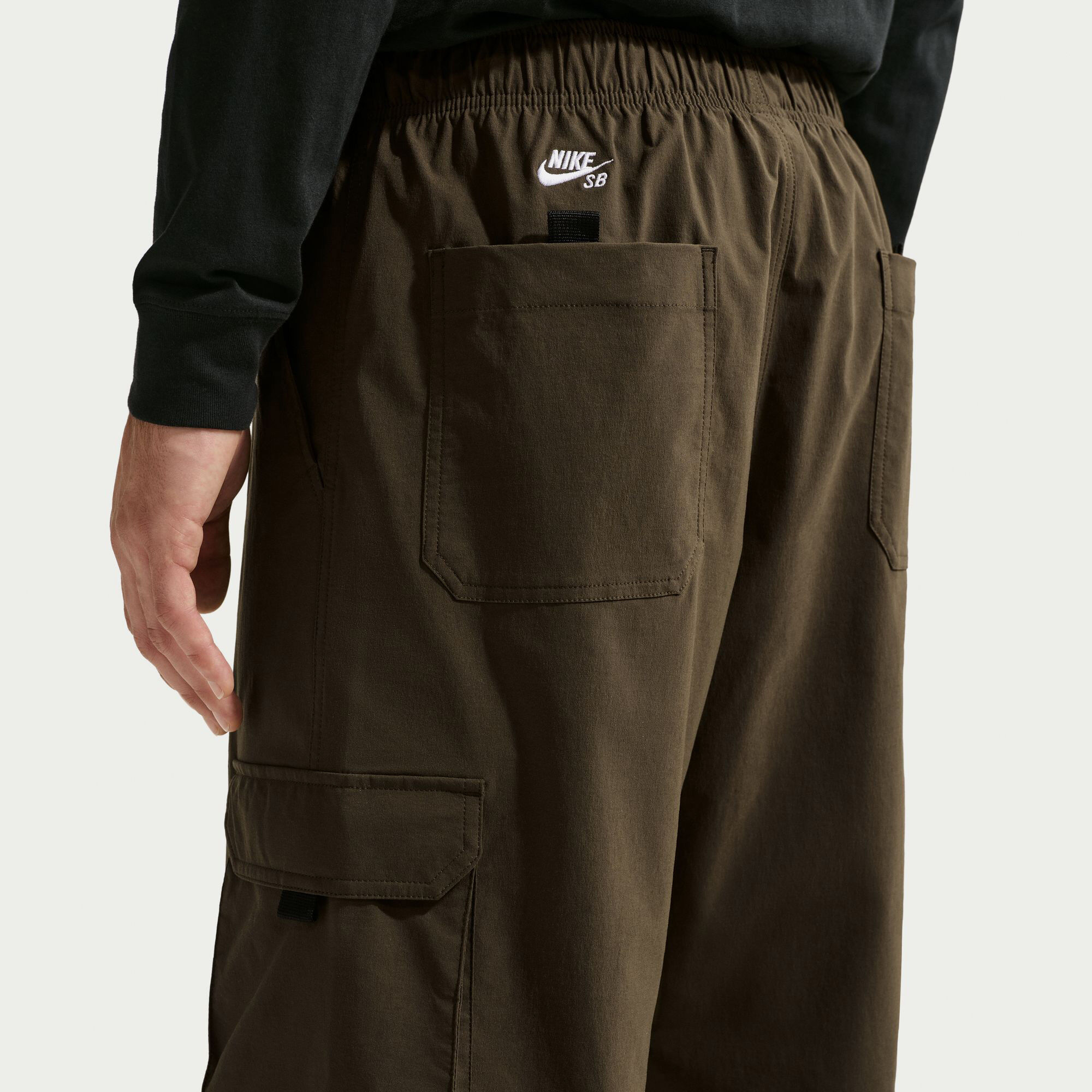 Buy Nike SB Kearny Cargo Skate Trousers - Dark Hazel @ Nike UAE