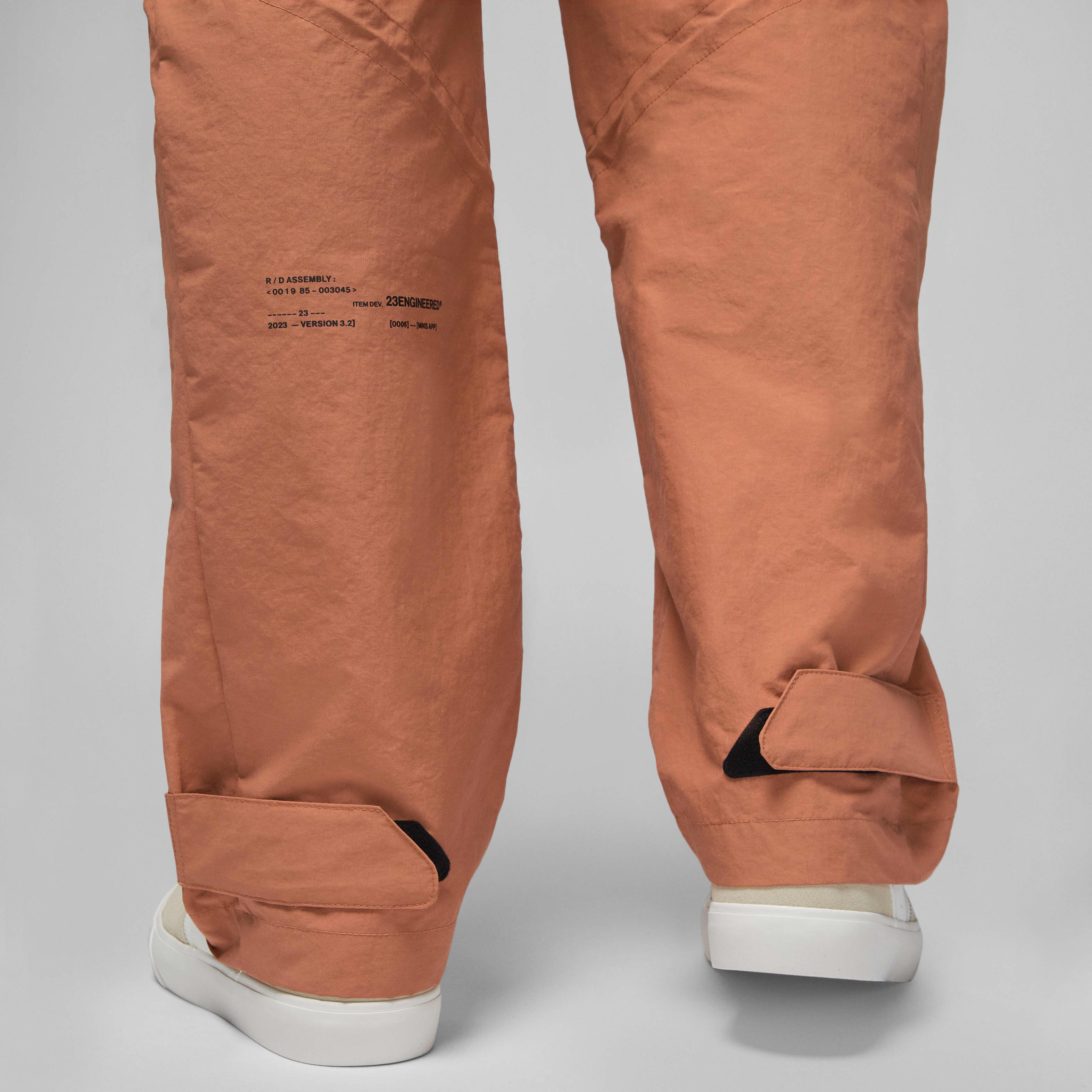 Buy Jordan 23 Engineered Men's Woven Trousers - Rust Oxide | Nike UAE ...