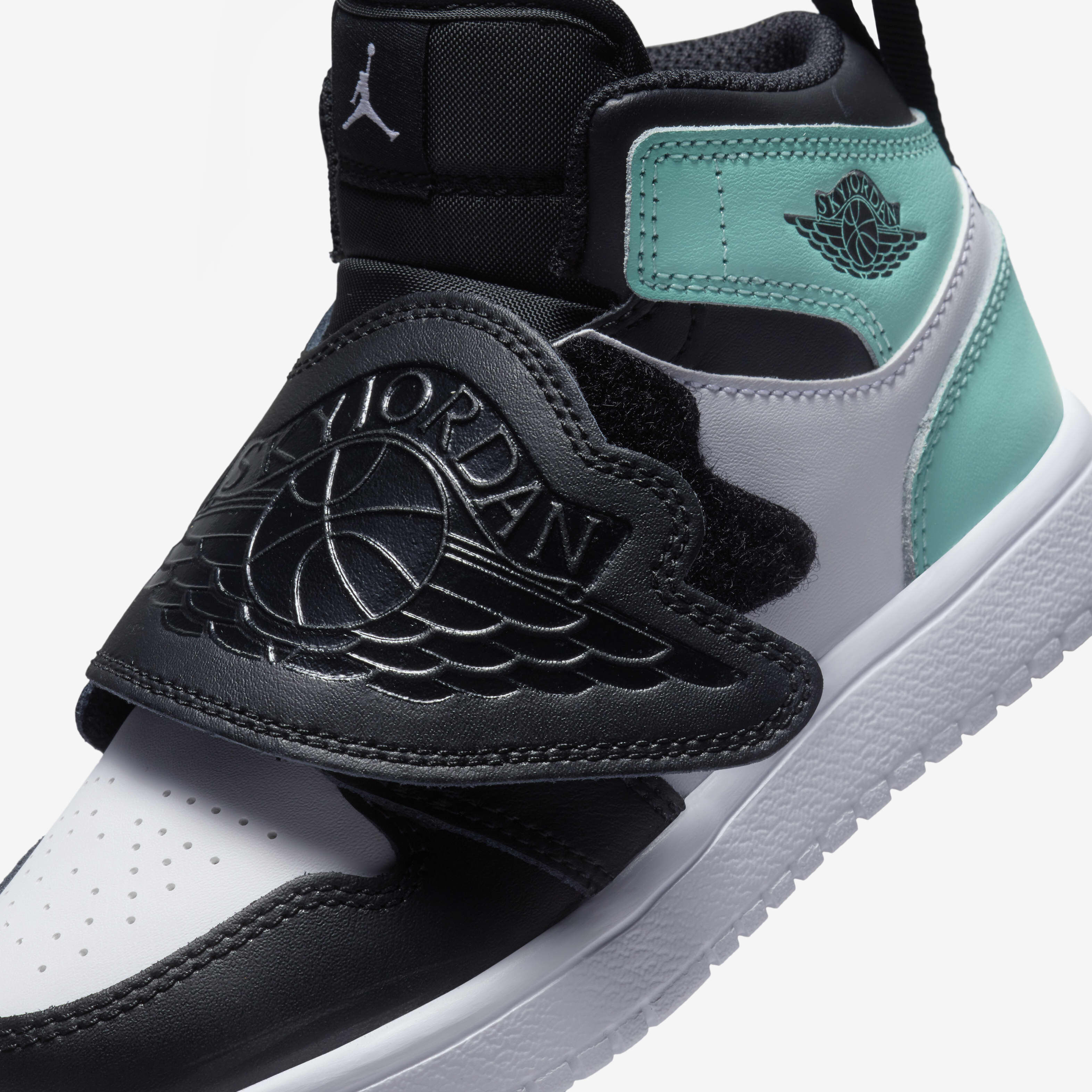 Buy Sky Jordan 1 Younger Kids' Shoe - Black/Tropical Twist/White/Black ...