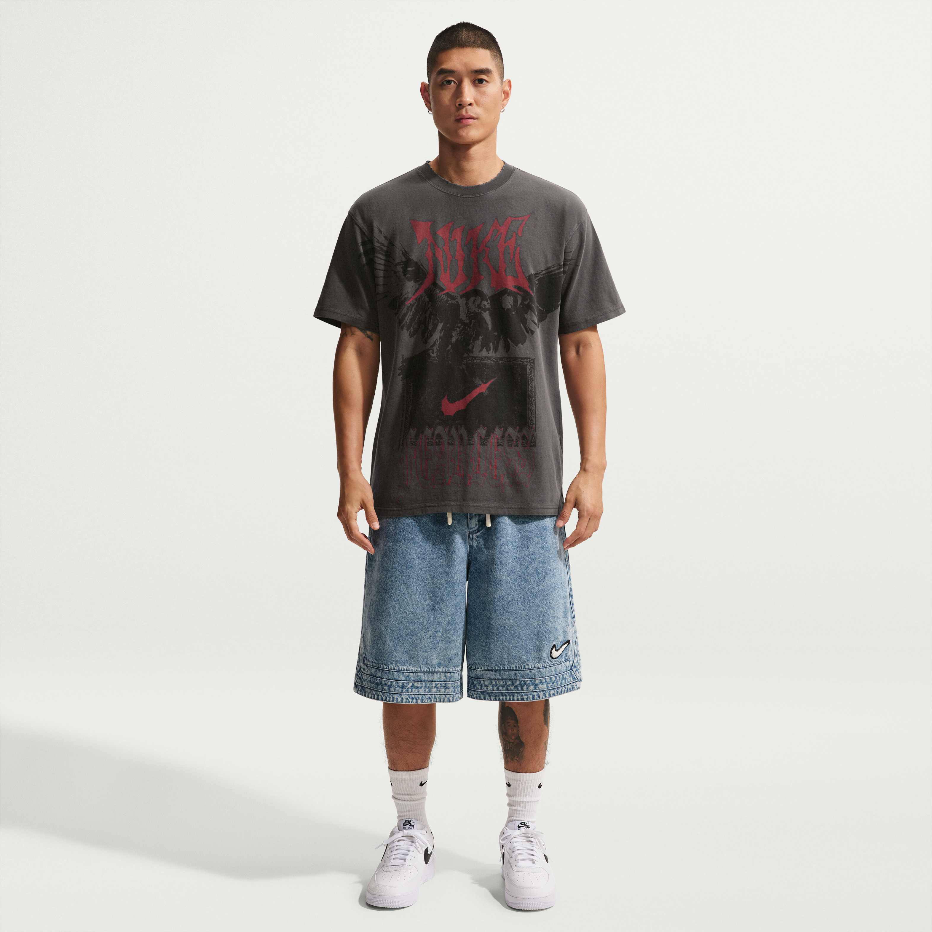 Buy Nike Men's Basketball T-shirt - Anthracite @ Nike UAE